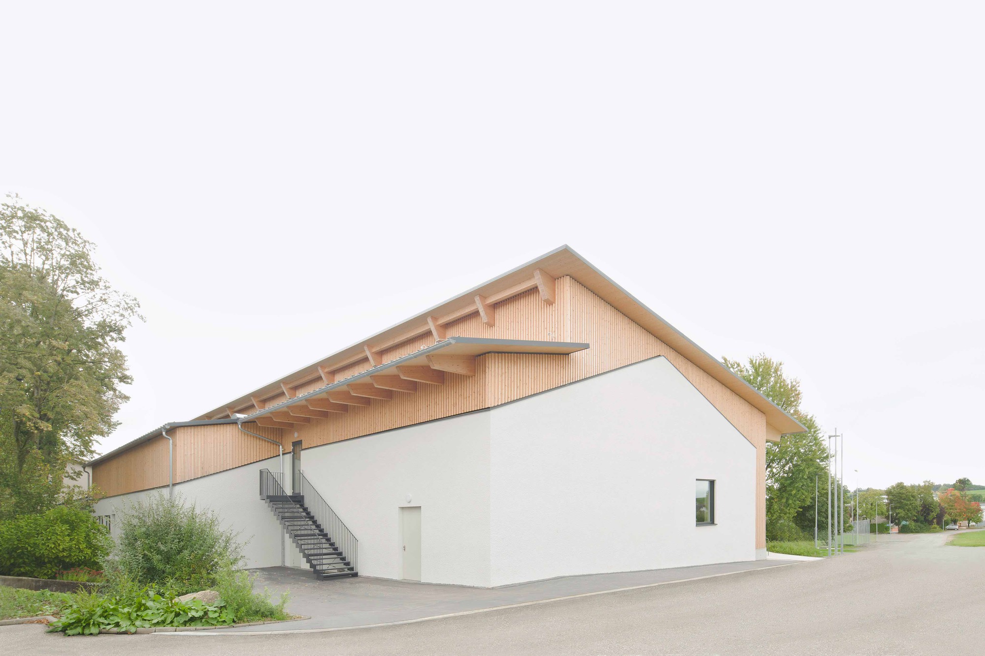 Gallery of Multi-Purpose Hall Ingerkingen / Atelier Kaiser Shen - 23