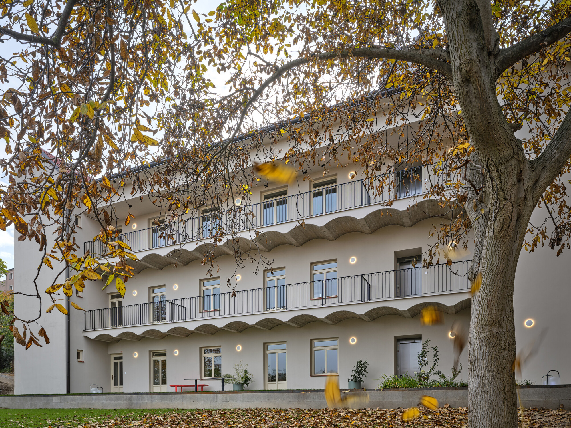 Gallery of Boleslavova 3 Building / Plus One Architects - 6