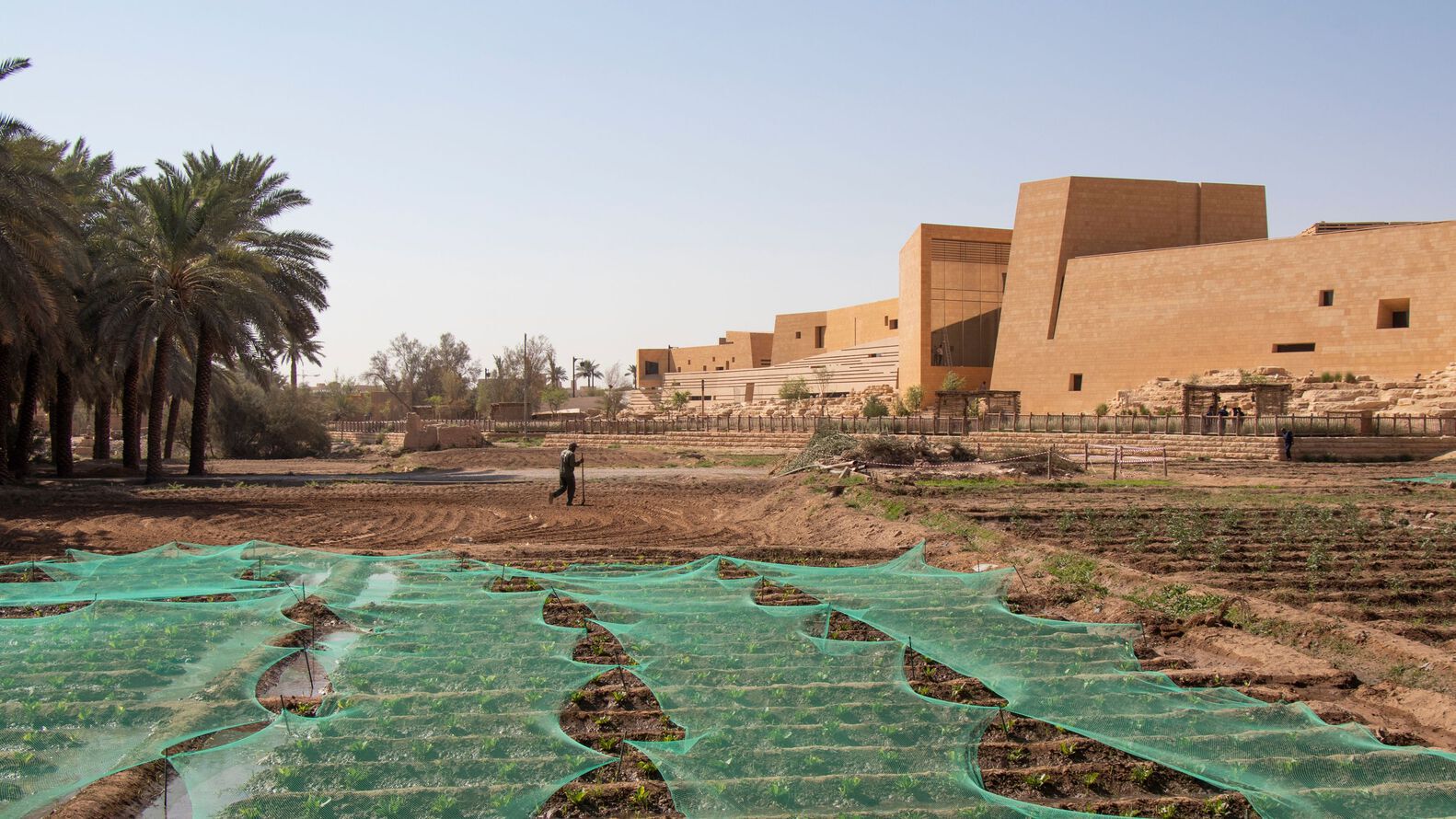 Global Architects, Local Contexts: Navigating Identity in the Gulf’s ...