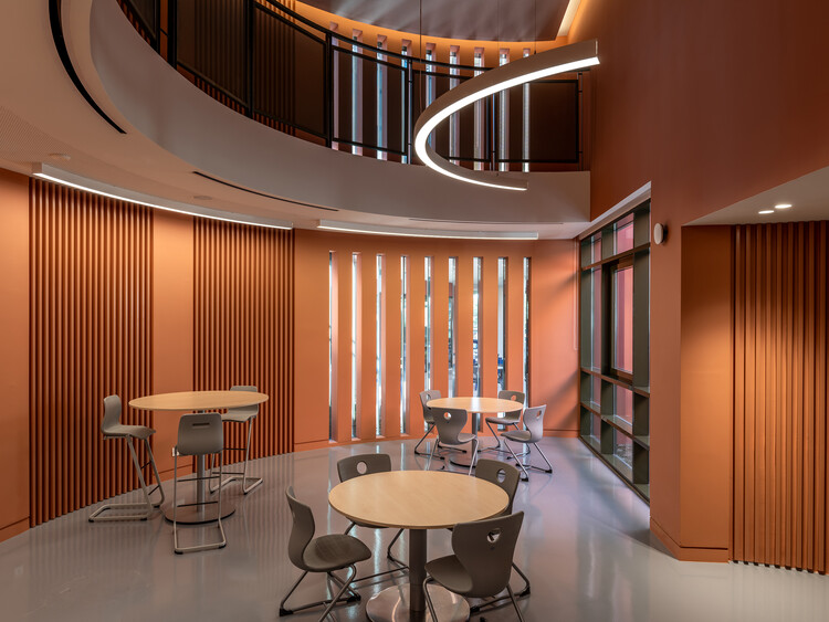 Pinewood International School-Anatolia College / A.N. Tombazis ...