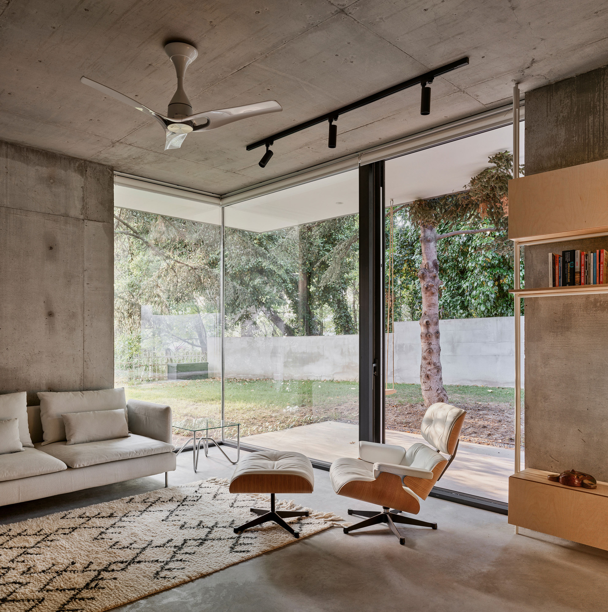 Gallery of Can House / PIN Architects - 9