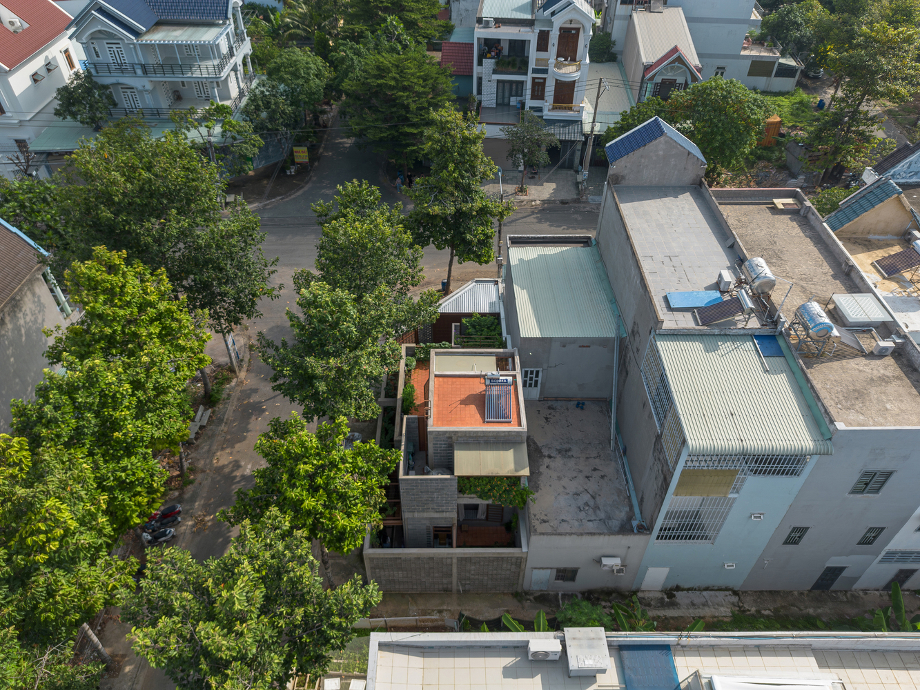 Gallery of House in Binh Duong / Tad.atelier - 19