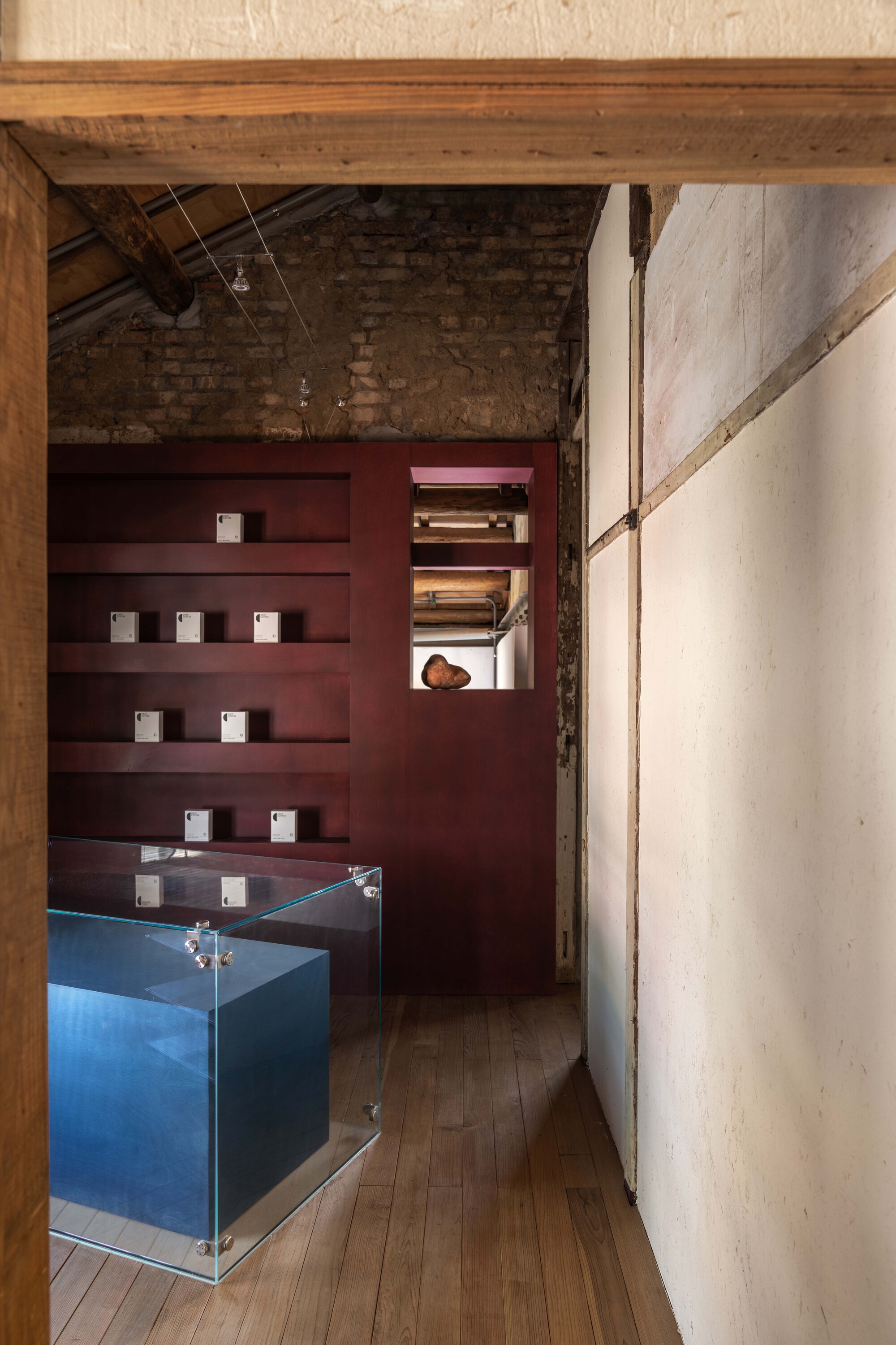 Gallery of Oracle Coffee / True Thing Design Studio - 15