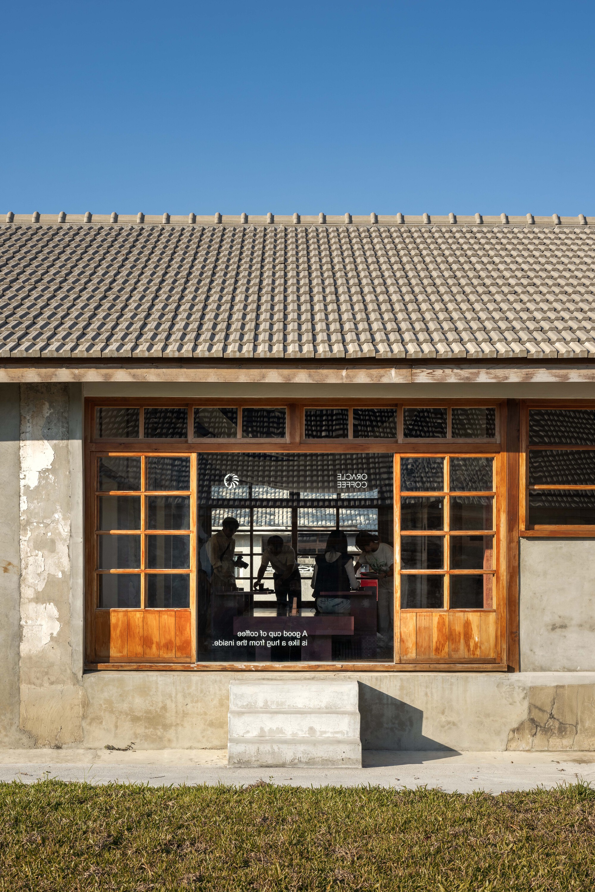 Gallery of Oracle Coffee / True Thing Design Studio - 7