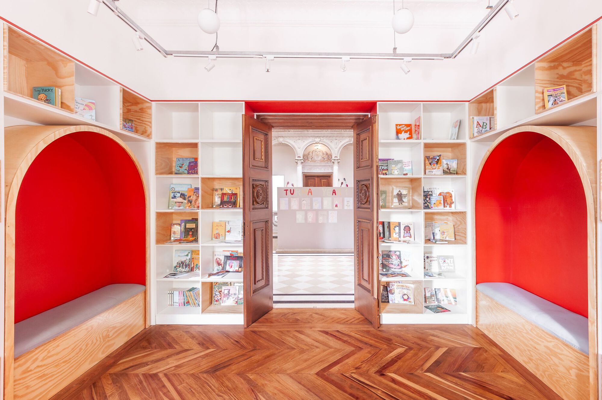 Gallery of Red House Ipiranga Bom Pastor / STUDIO DLUX - 10