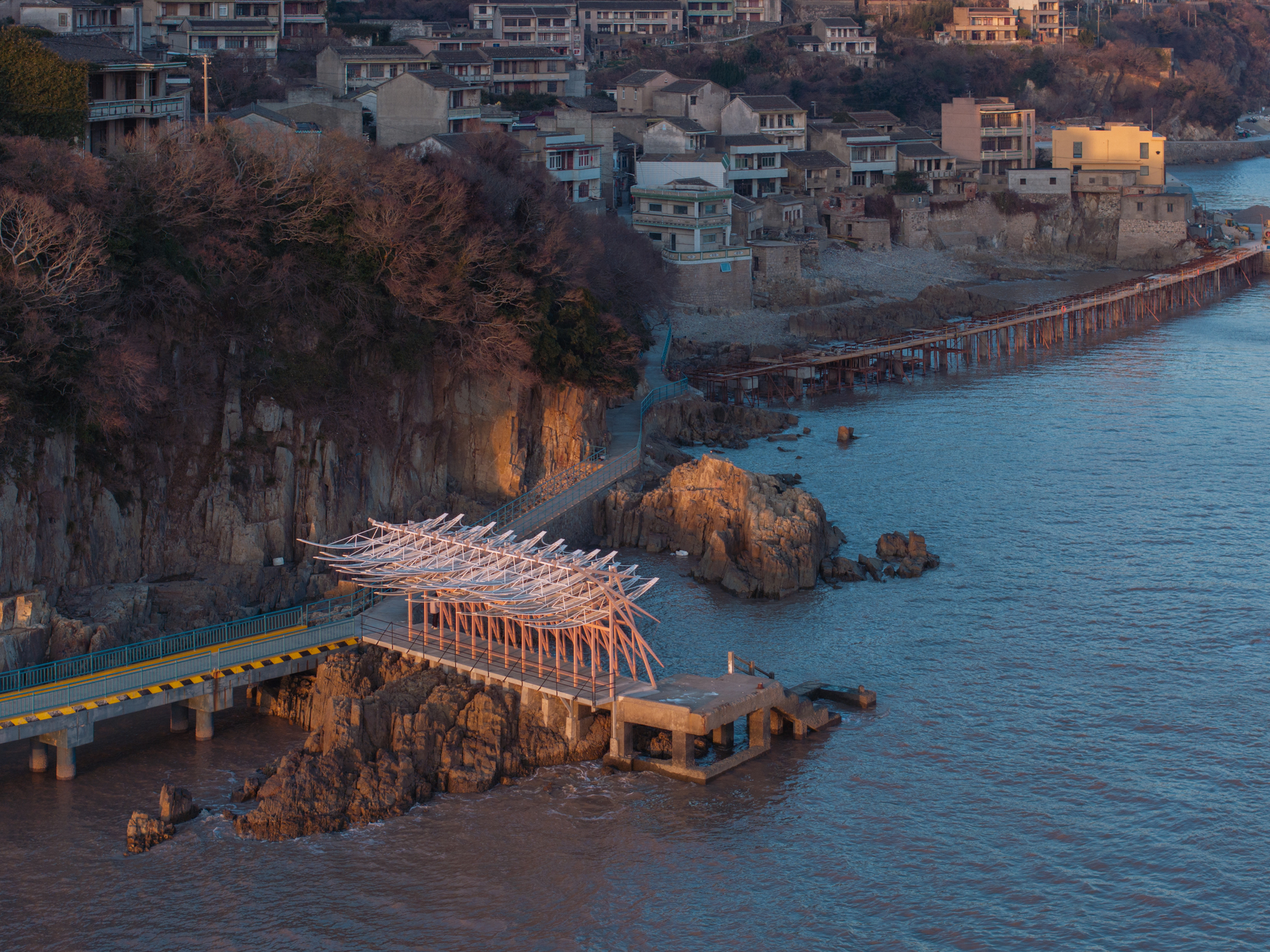 Gallery of Coastal Long Pavilion on Chaishan Island / GN Architects - 7