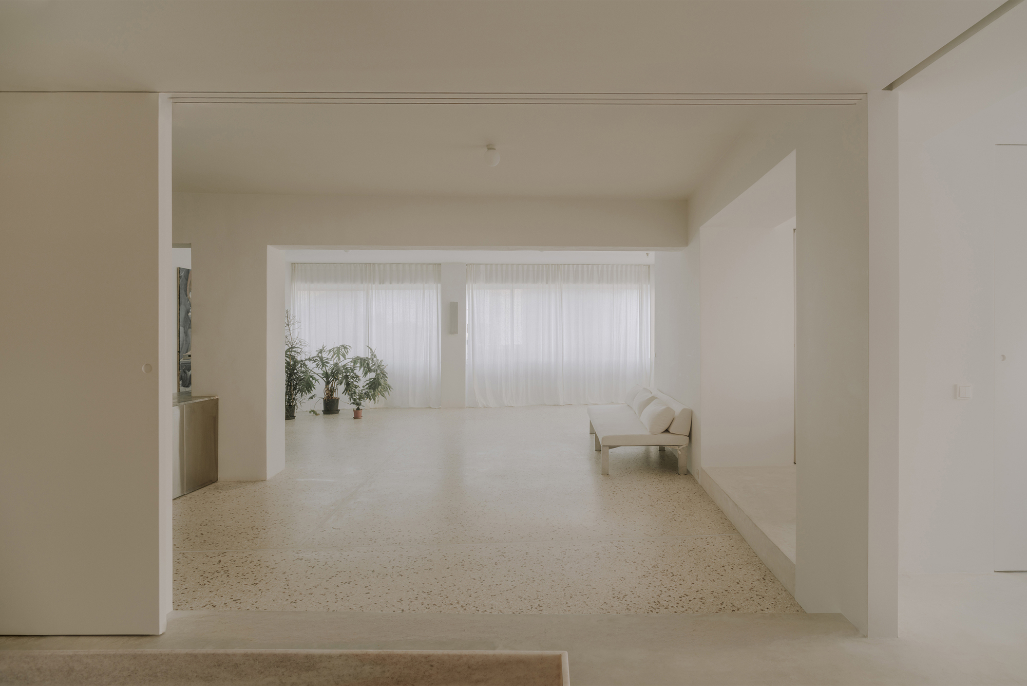 Gallery of Astral Weeks Flat and Exhibition Space / Oblique - 6