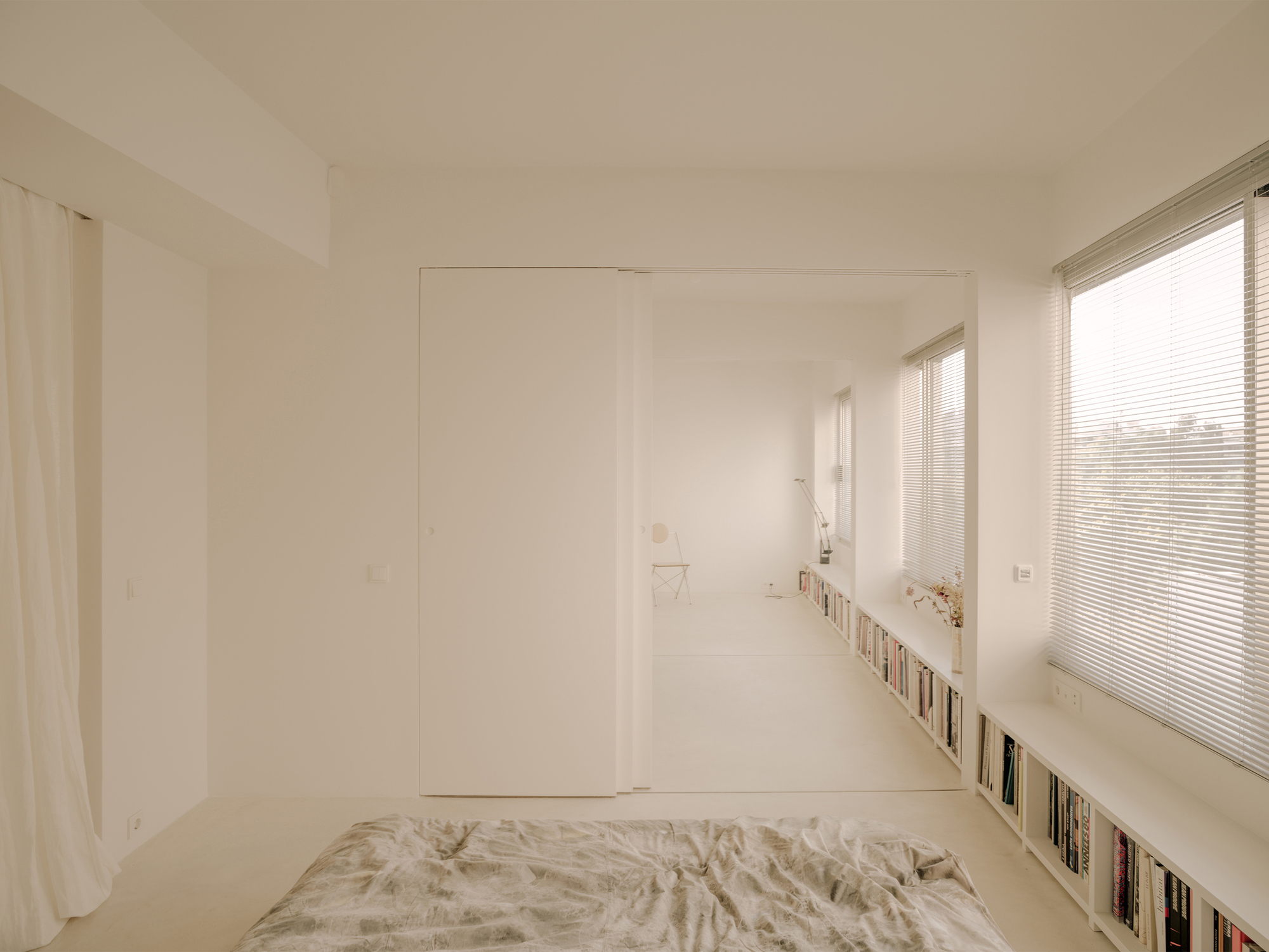 Gallery of Astral Weeks Flat and Exhibition Space / Oblique - 15
