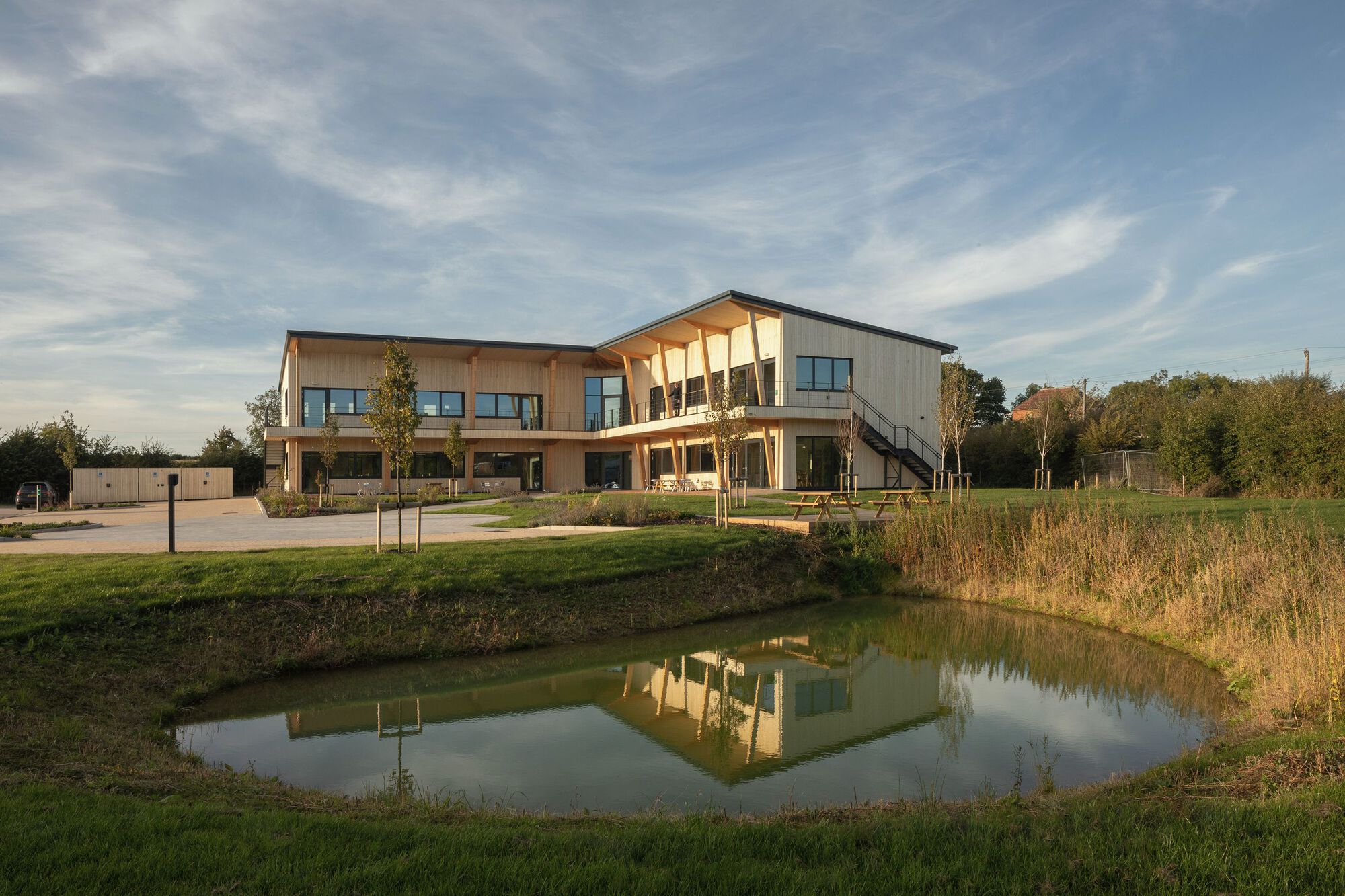 Gallery of Unusual HQ / Corstorphine & Wright - 17