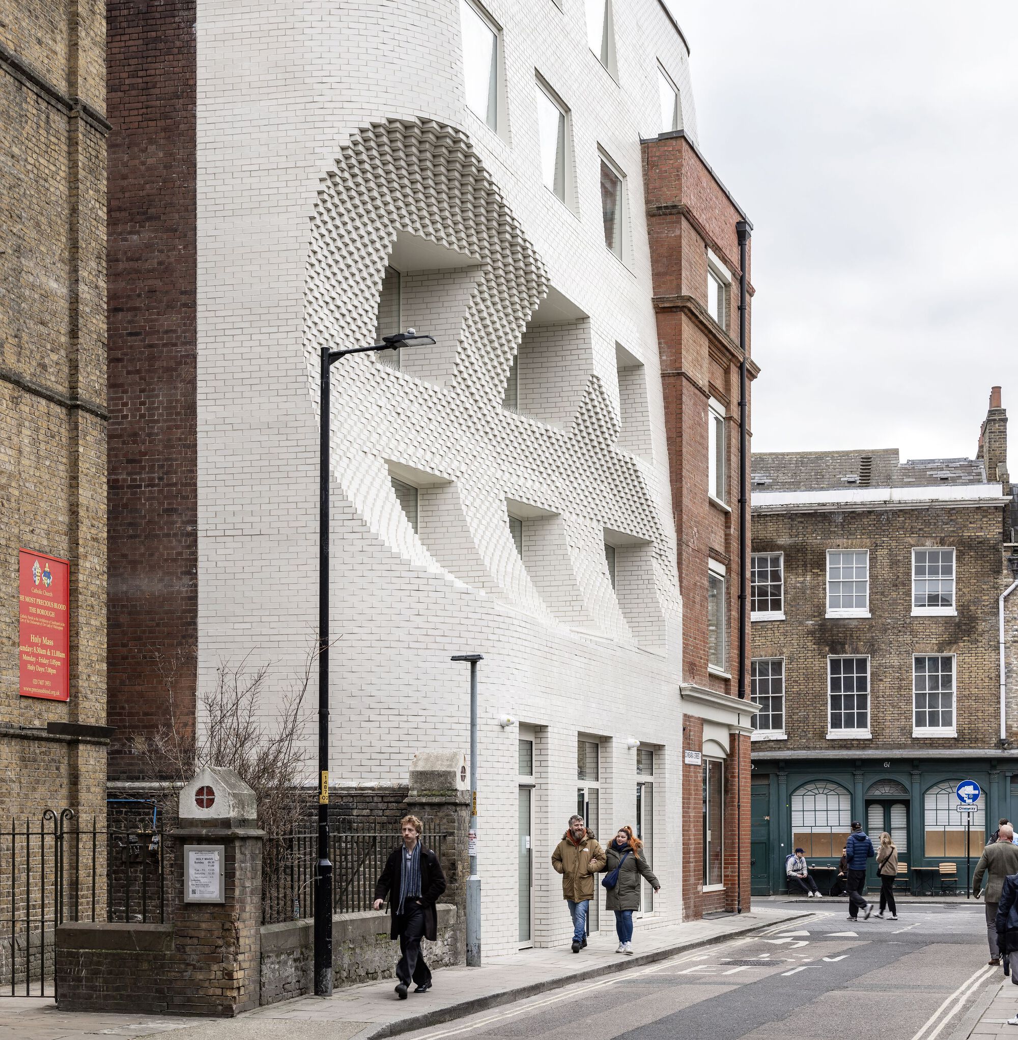 画廊 Scoop 办公大楼 / Corstorphine & Wright - 1