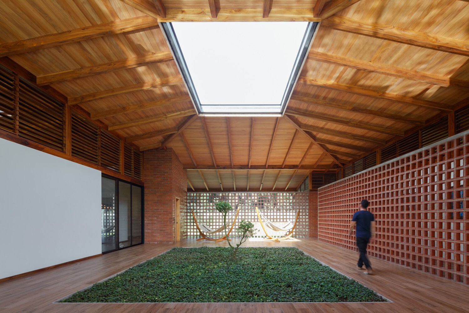 Gallery of Residential Architecture in Ecuador: 8 Contemporary House ...