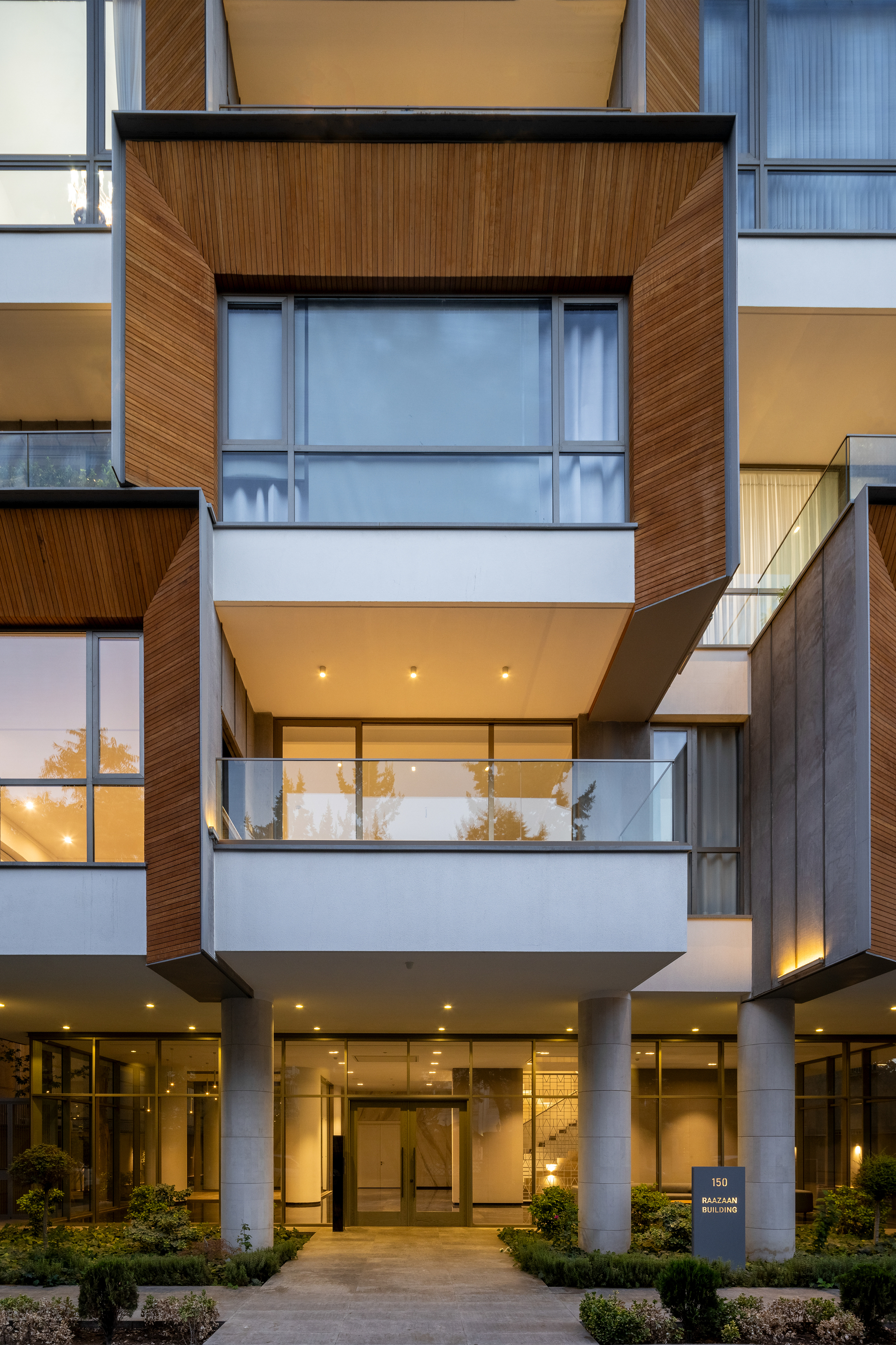 Gallery of Razan Residence / Pargar Architecture and Design Studio - 16