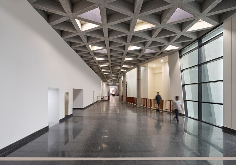 Lecture Hall Complex, IIT Hyderabad / CCBA Designs | ArchDaily