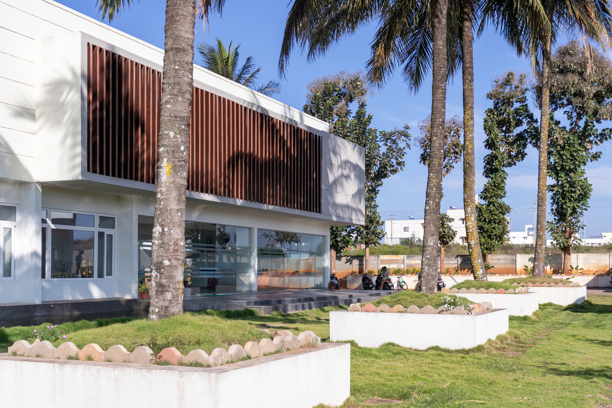 Gallery of Millennium World School Hassan / Roadhouse Architects - 7