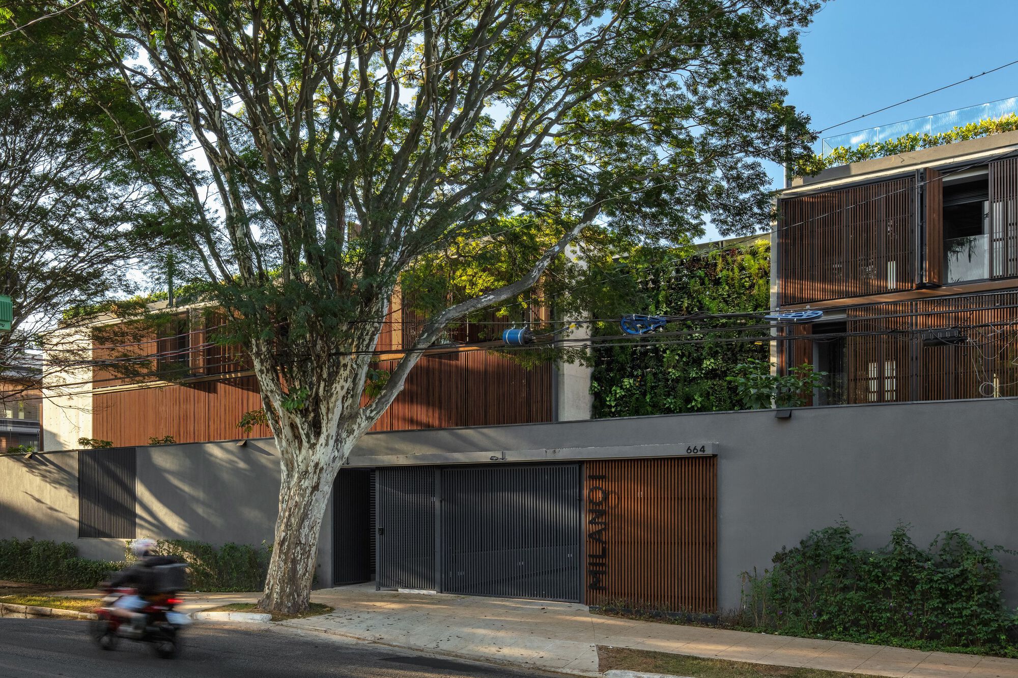 Galeria de Condomínios residenciais Milano I e Milano II / DMDV ...