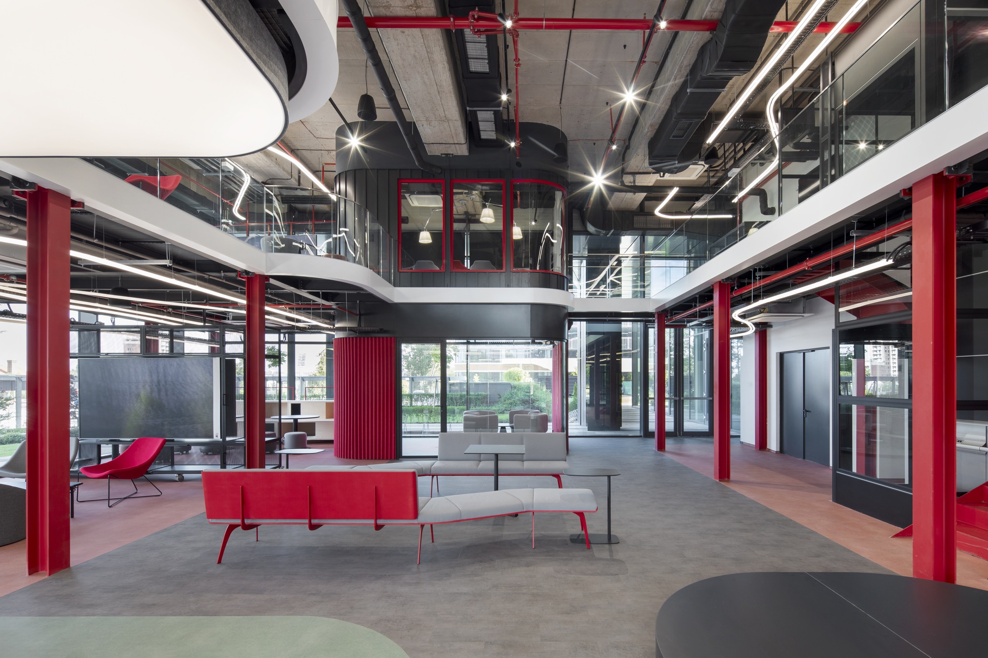 Gallery of Case Studies in Community-Centered Living: Innovative ...