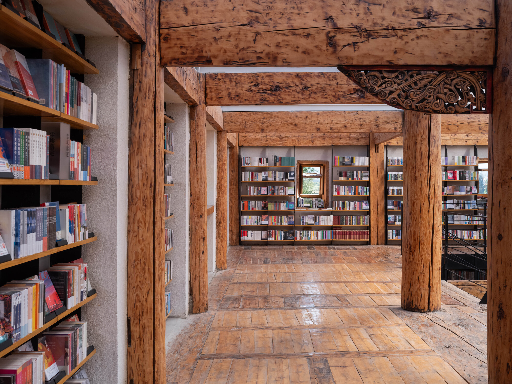 Galeria de Livraria Avant-grade em Shangri-La / Zhaoyang Architects - 10