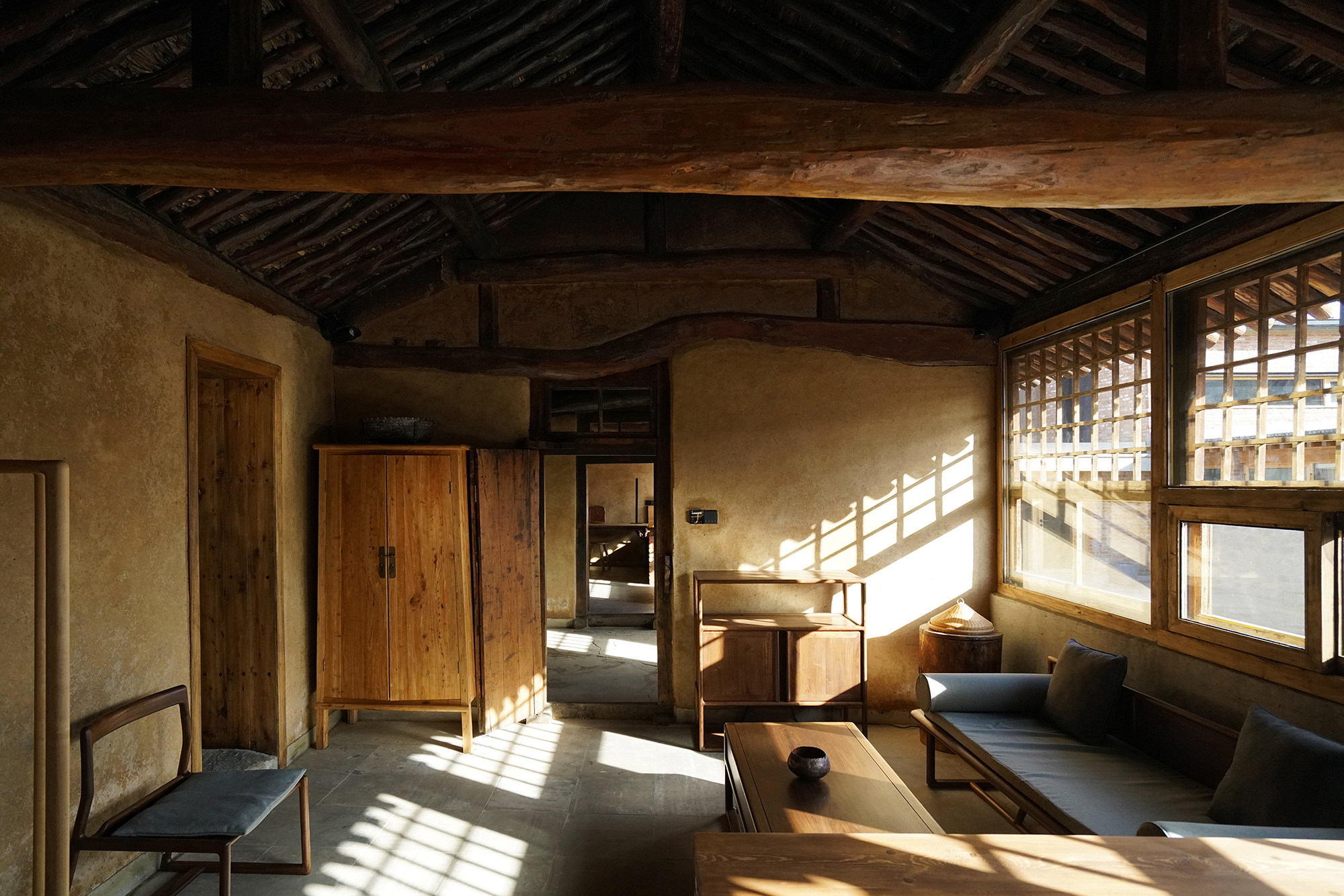 Gallery of Courtyard House in the North Cashijiang / xian Architects - 11