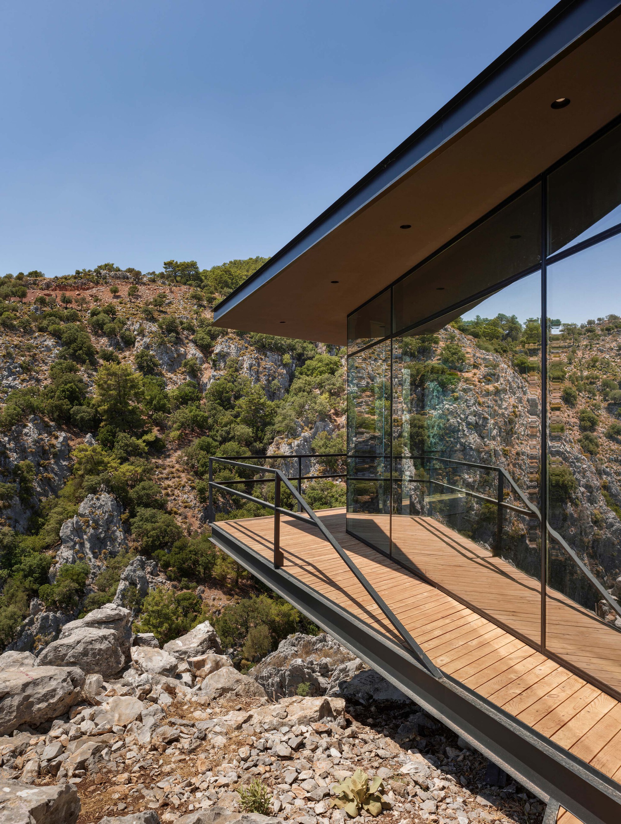 Gallery of G House / PIN Architects - 14