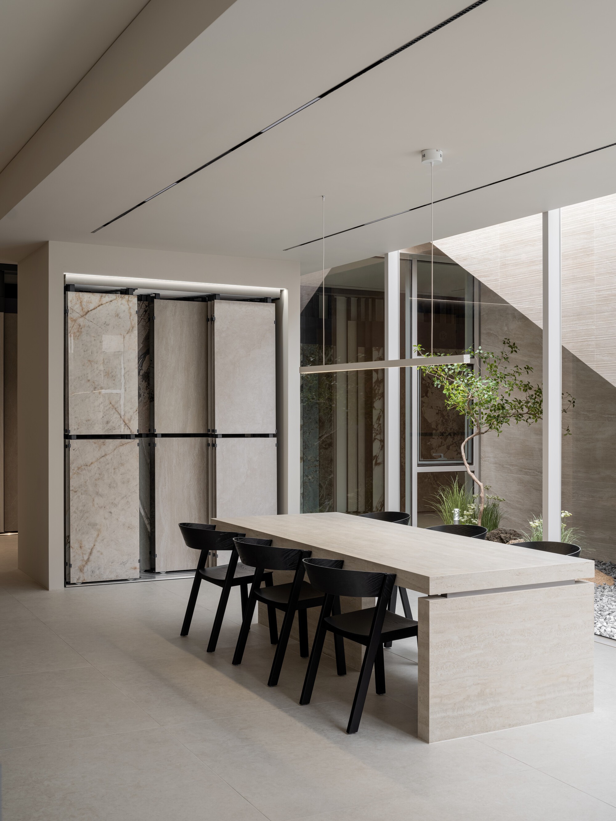 Gallery of Oztile Showroom / Atelier MODS - 5