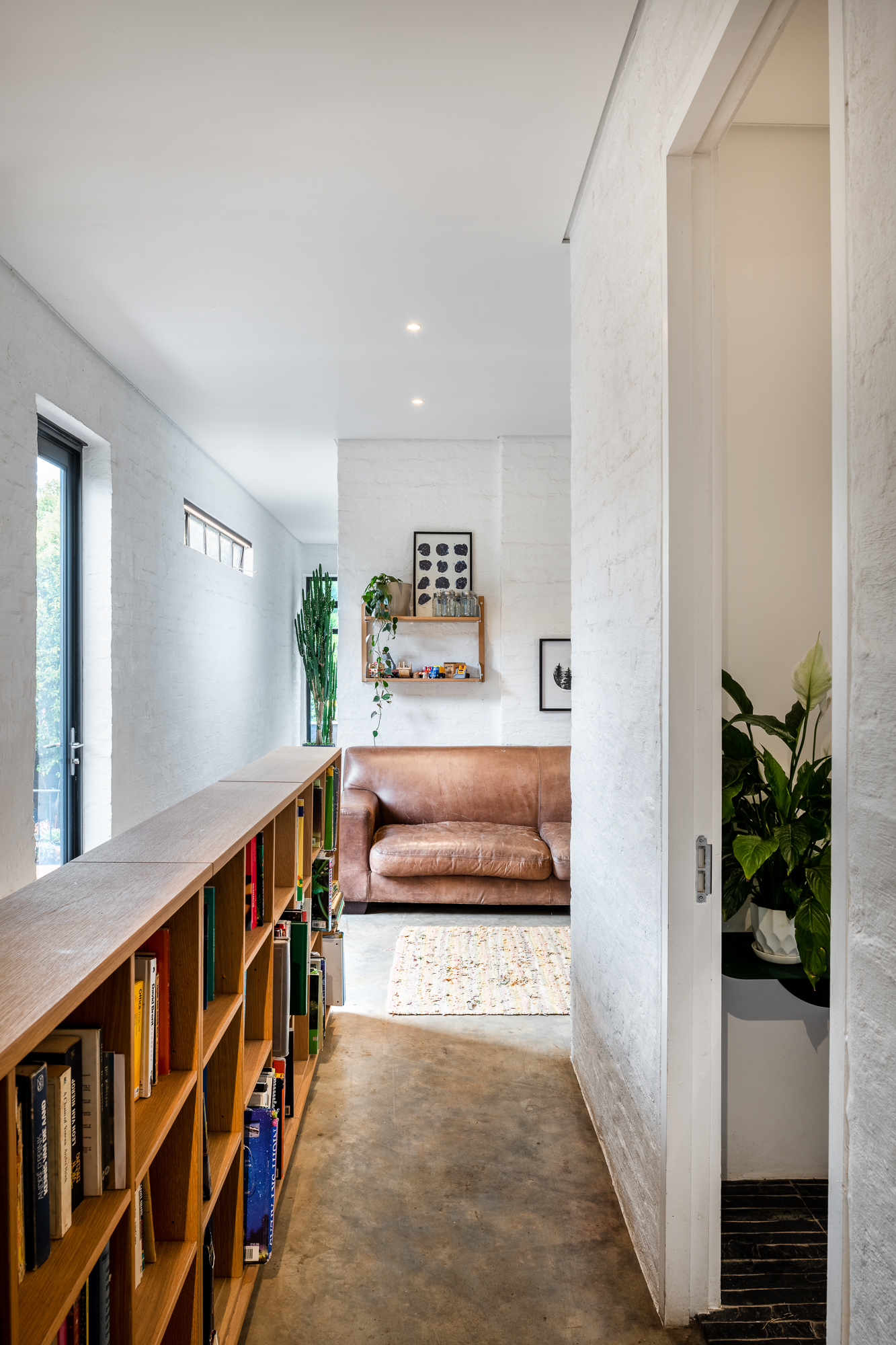 Gallery of Kalm Residence / Two Five Five Architects - 13