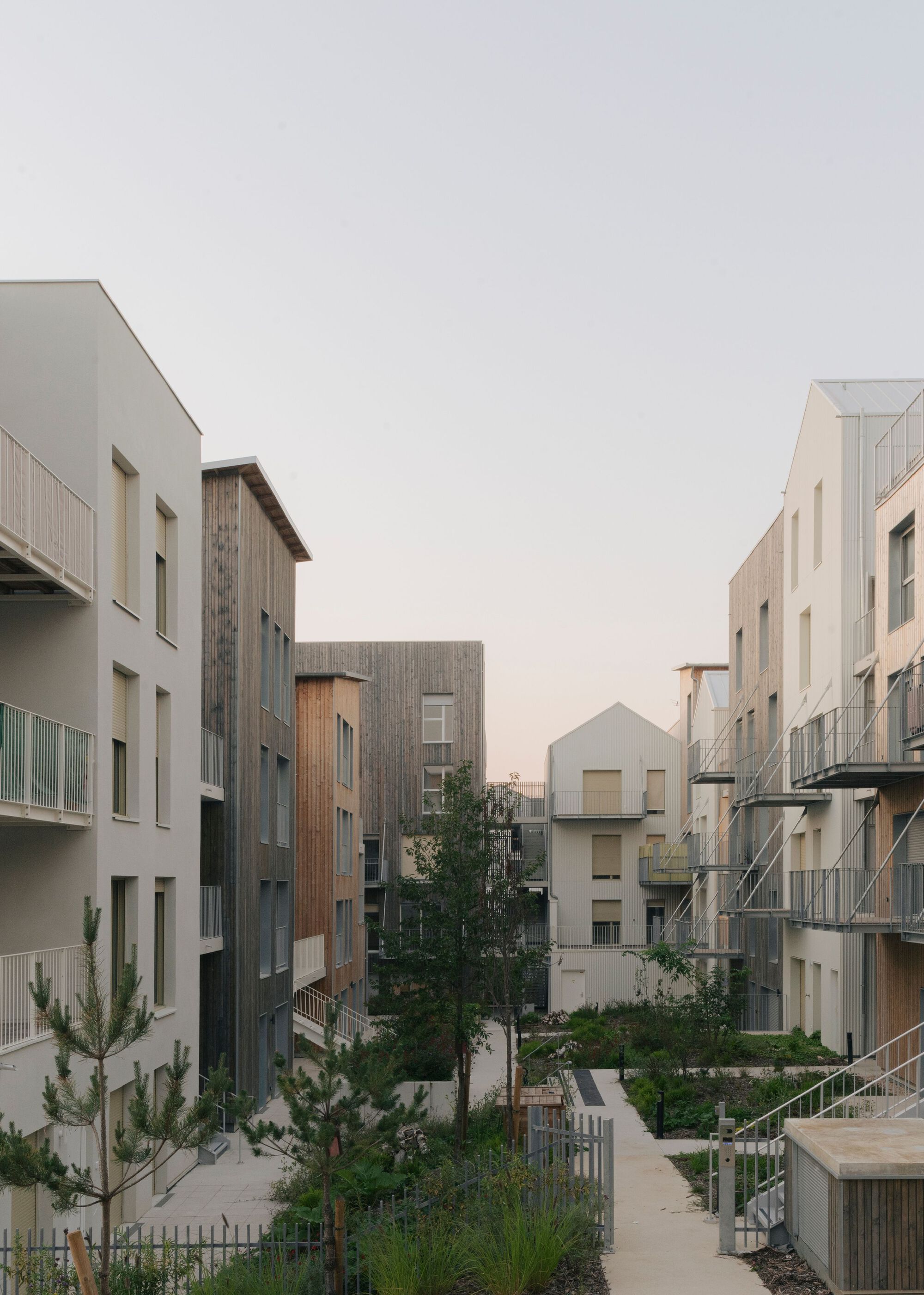 Galería de Newood complejo residencial / La Architectures + AQMA - 17