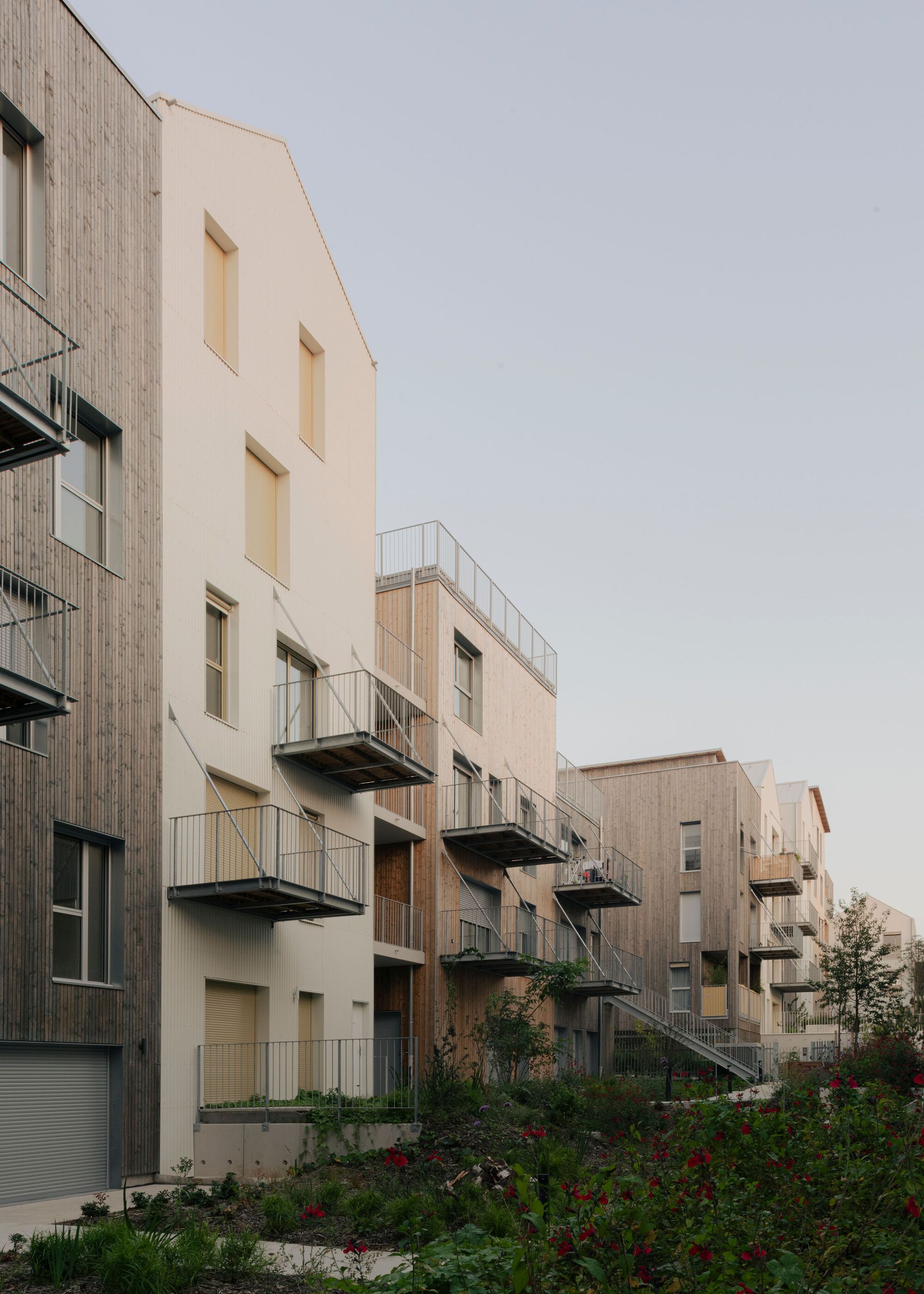 Galeria de Complexo Residencial Newood / La Architectures + AQMA - 18