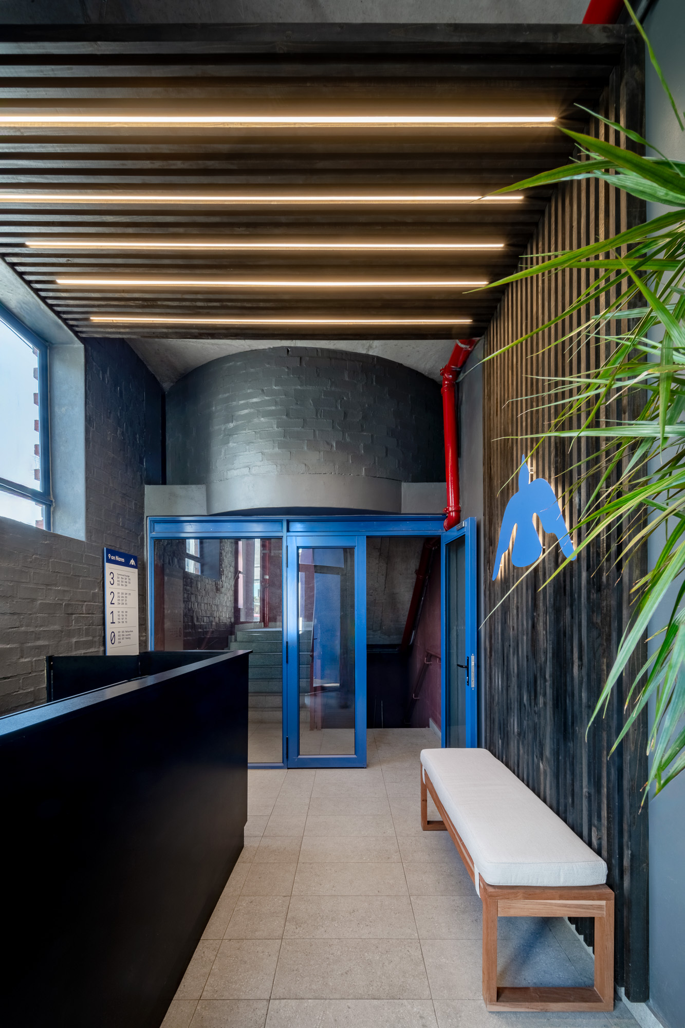 Gallery of 9 on Nares Apartment Building / Two Five Five Architects - 4