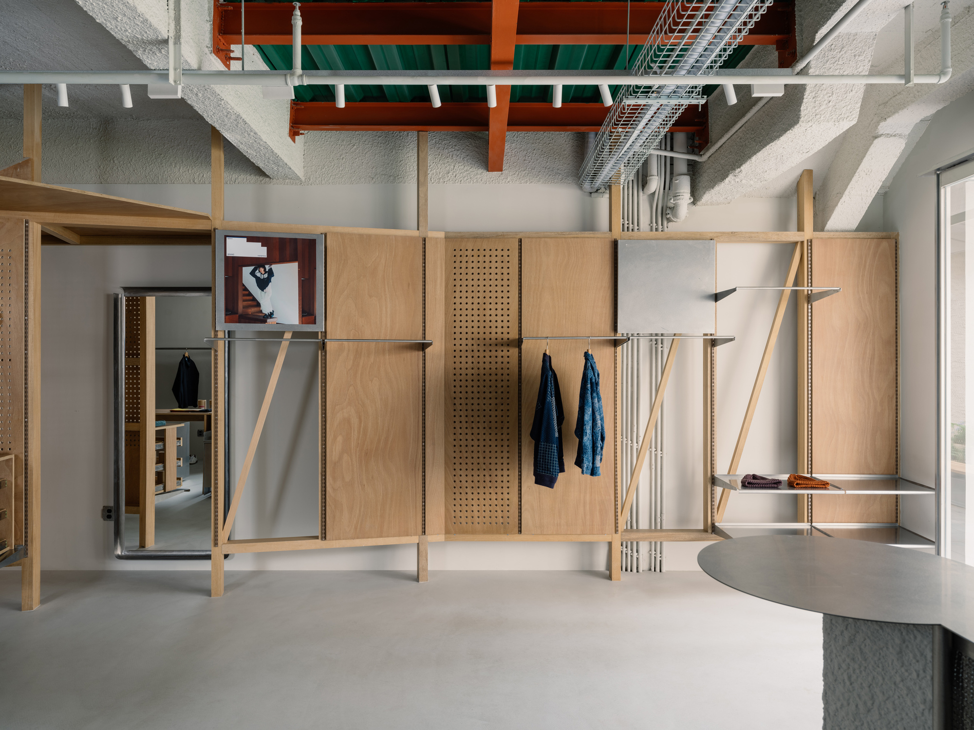 Gallery of Element Store / atelier tao+c - 31