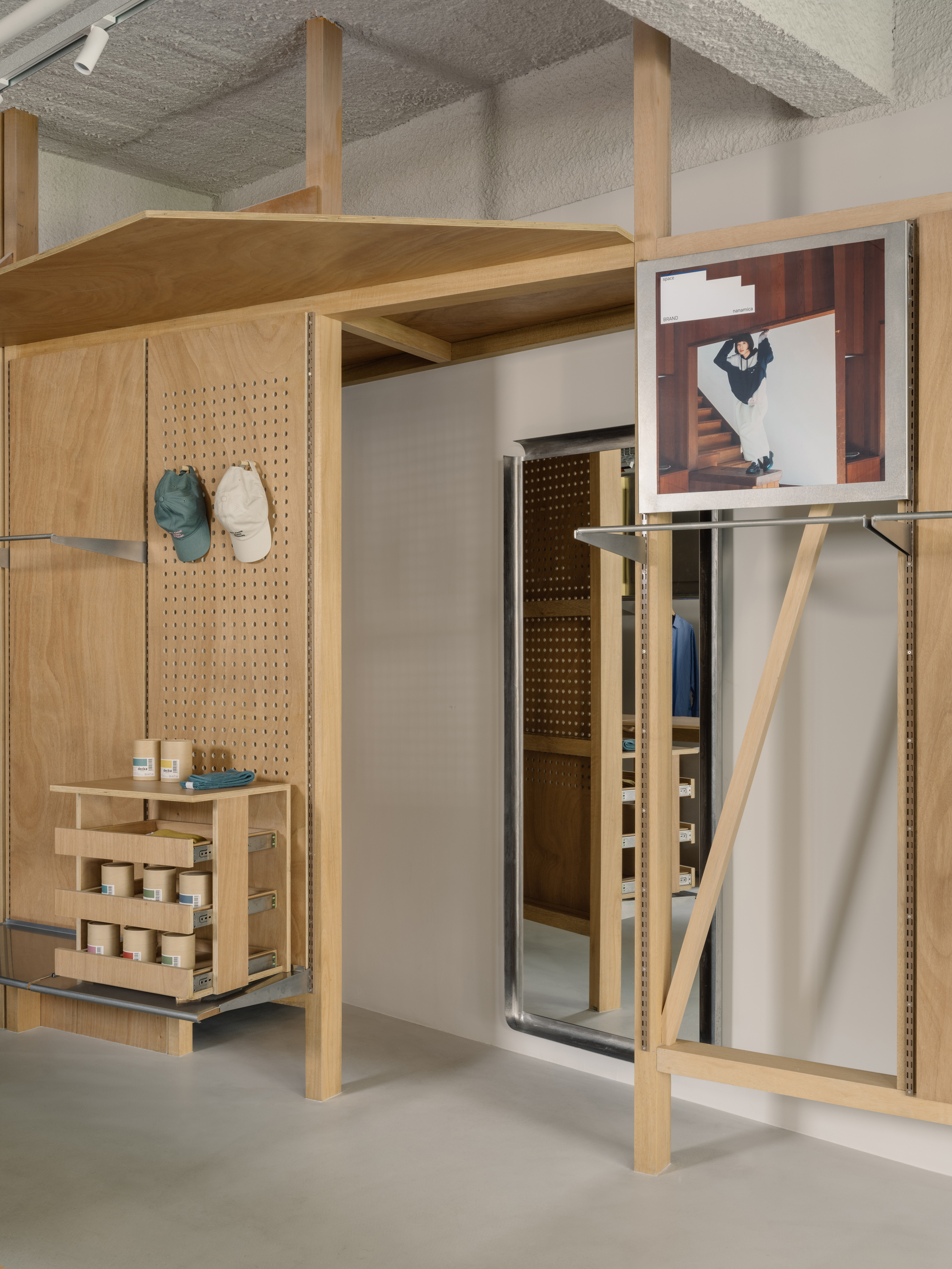 Gallery of Element Store / atelier tao+c - 21