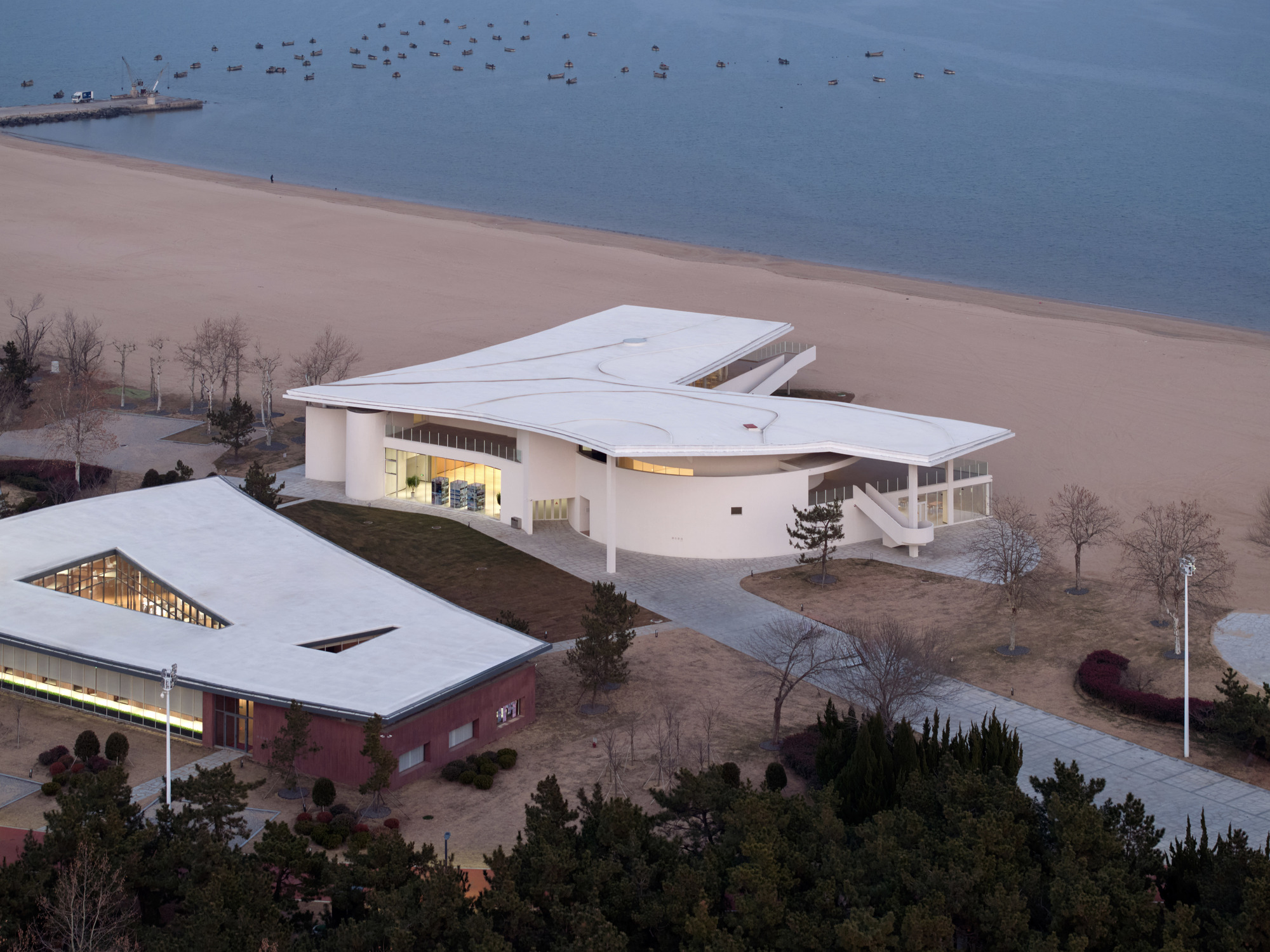 Gallery of Tide's Echo Hall / TAO (Trace Architecture Office) - 2