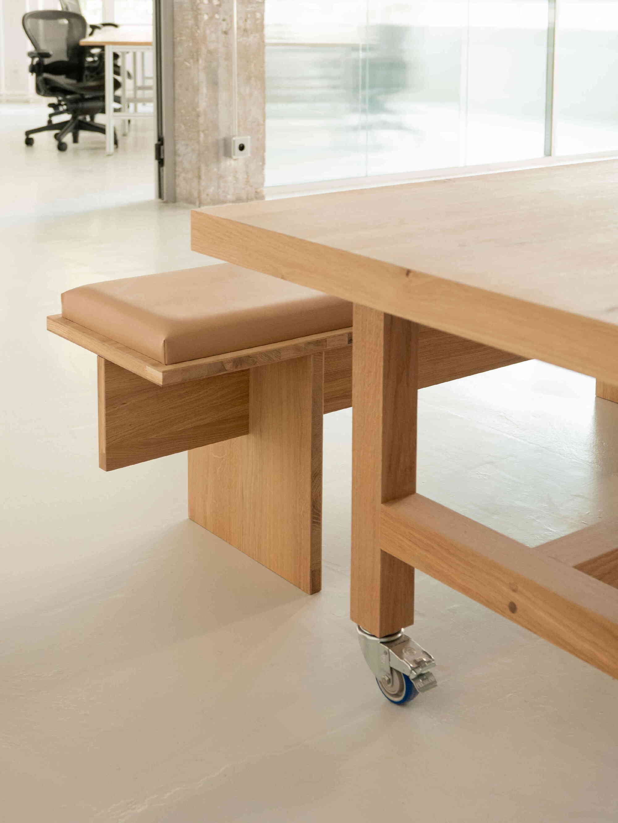 Gallery of Chez Riot Office Space / ūti architectes - 23