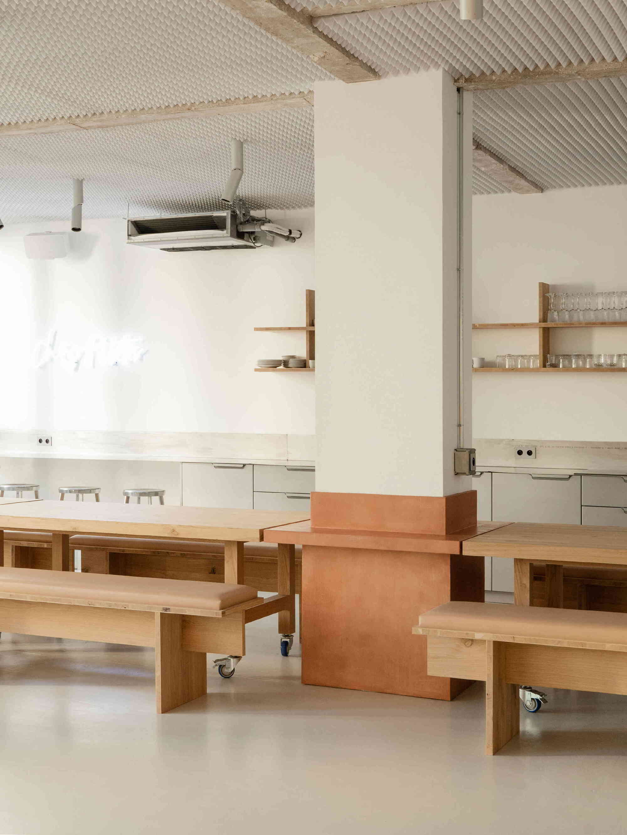 Gallery of Chez Riot Office Space / ūti architectes - 9