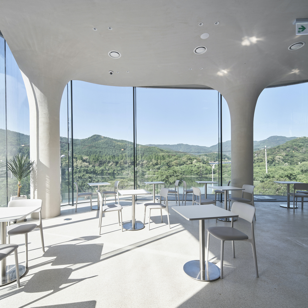 Gallery of Rose Mary Cafe / Chiasmus Partners - 11