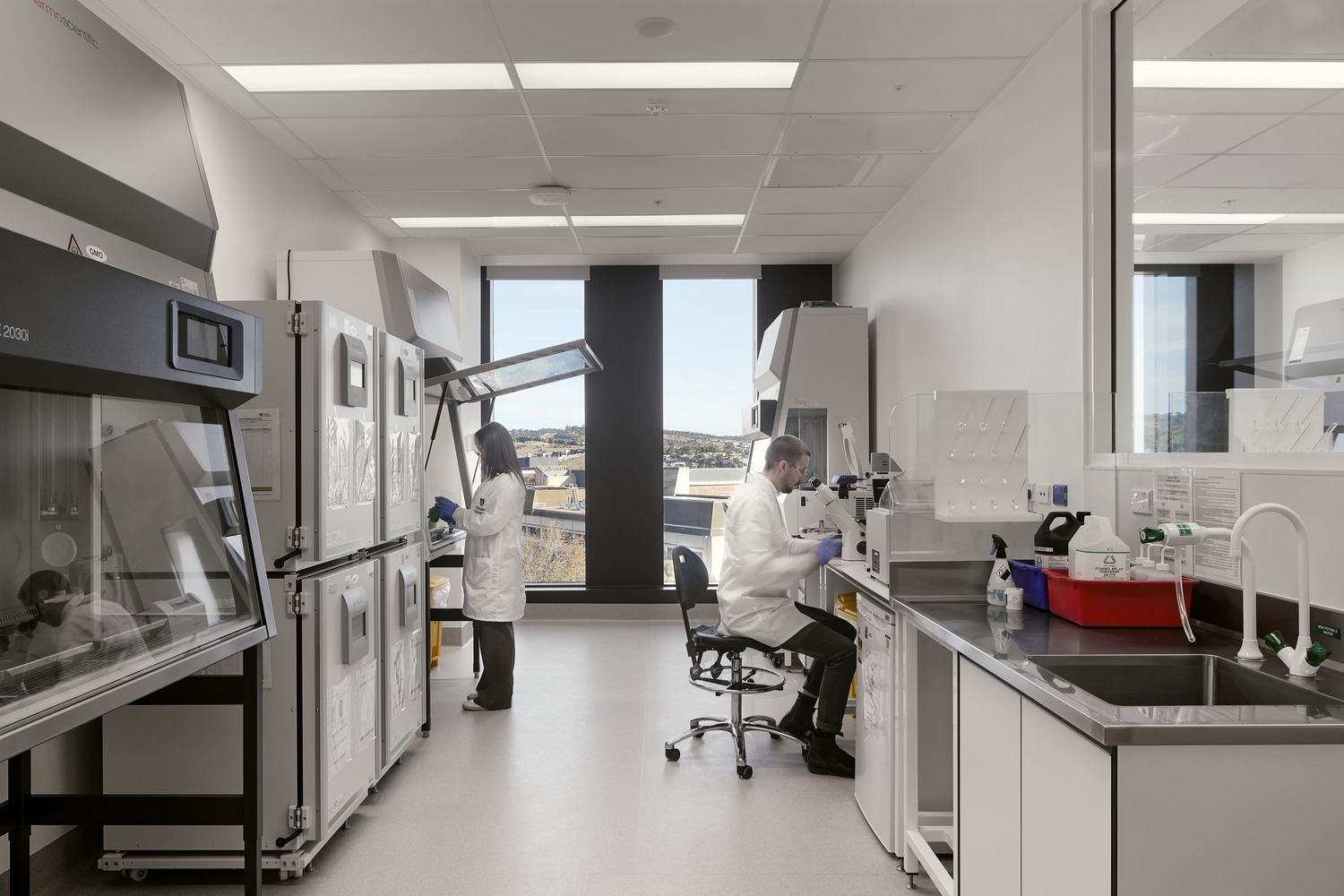 Gallery of Health and Medical Research Building / Architectus - 28