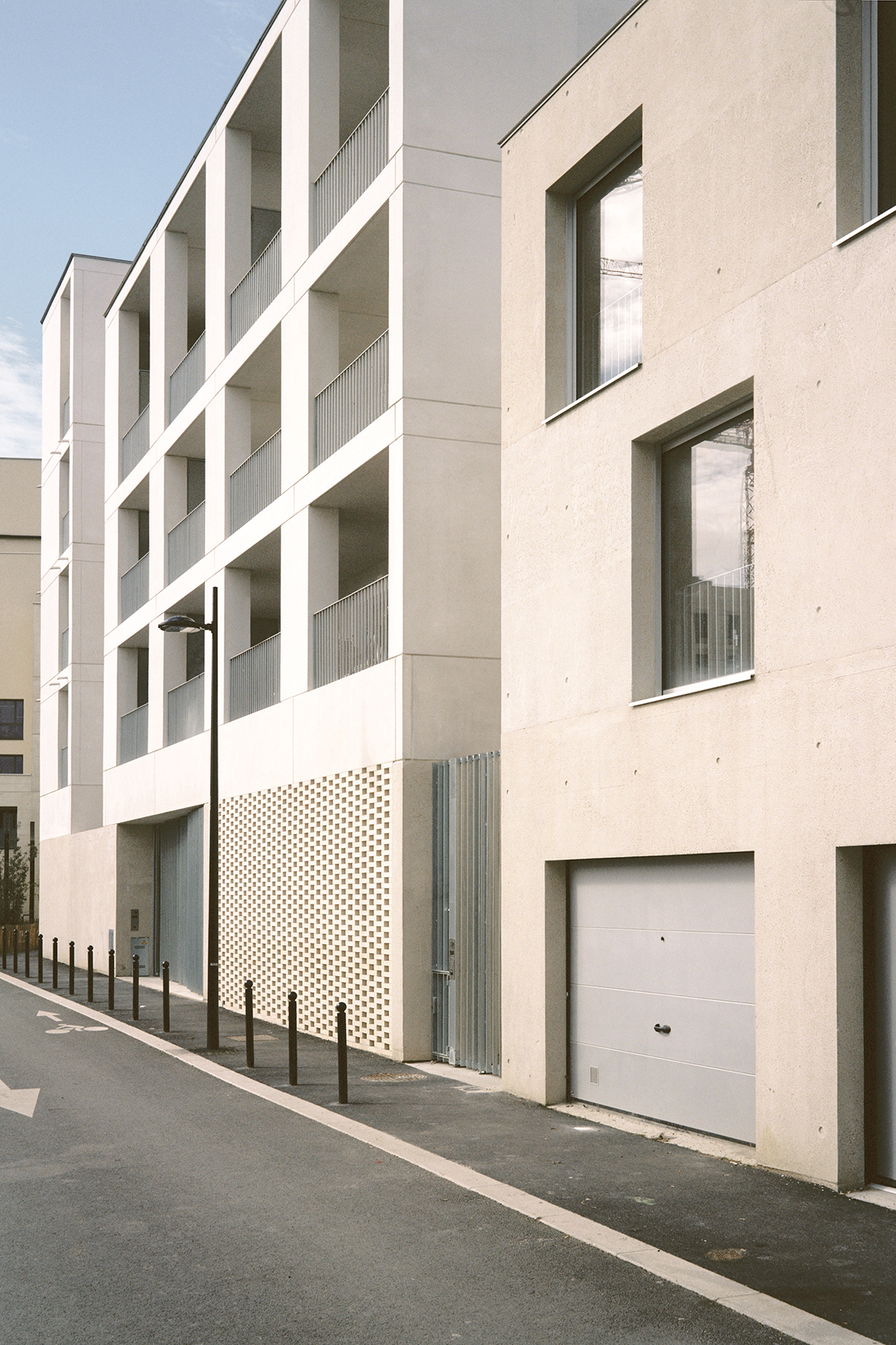 Gallery of Inouï Collective Housing / A6A - 11