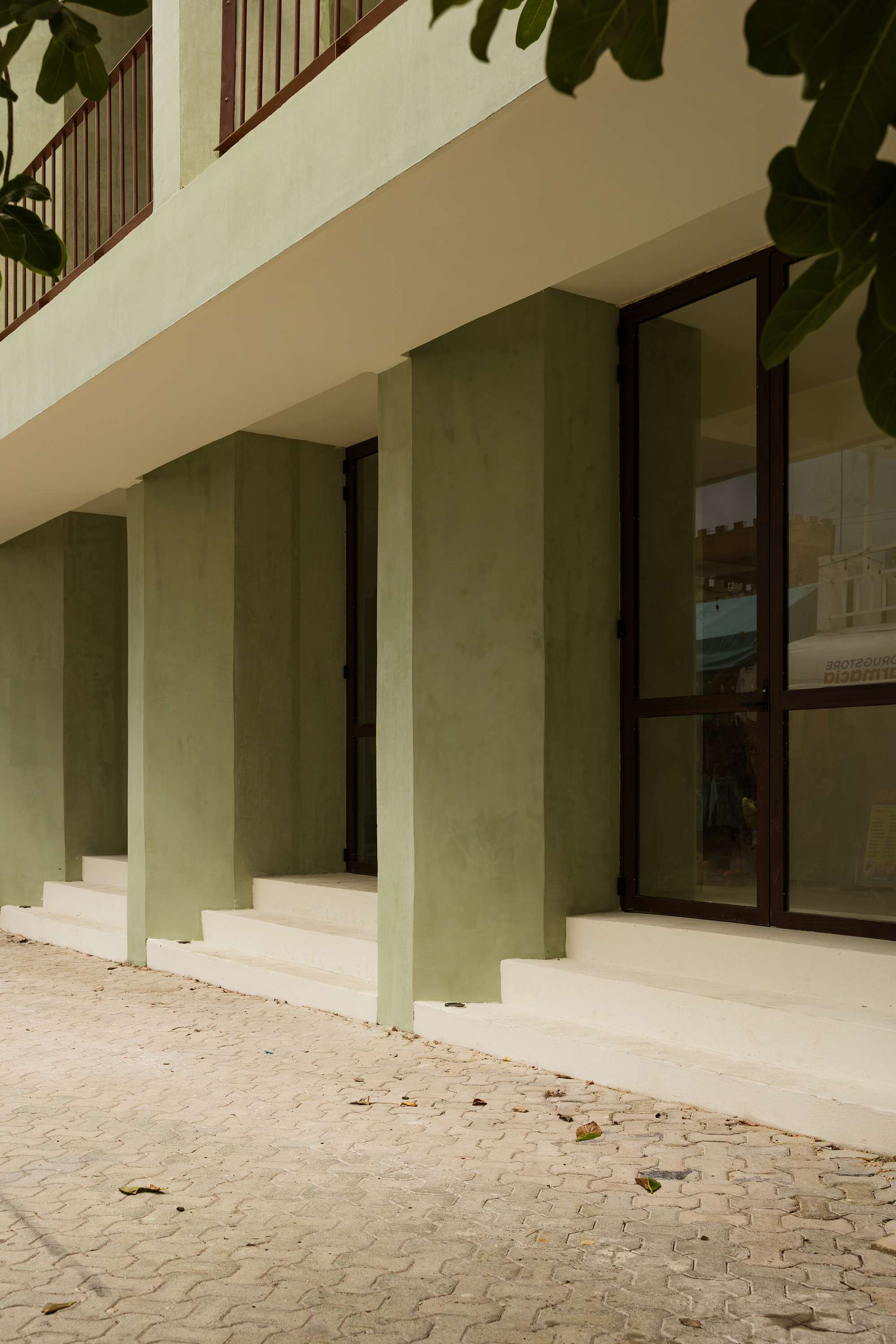 Gallery of Hotel Florita 39 / Ápiron - 10