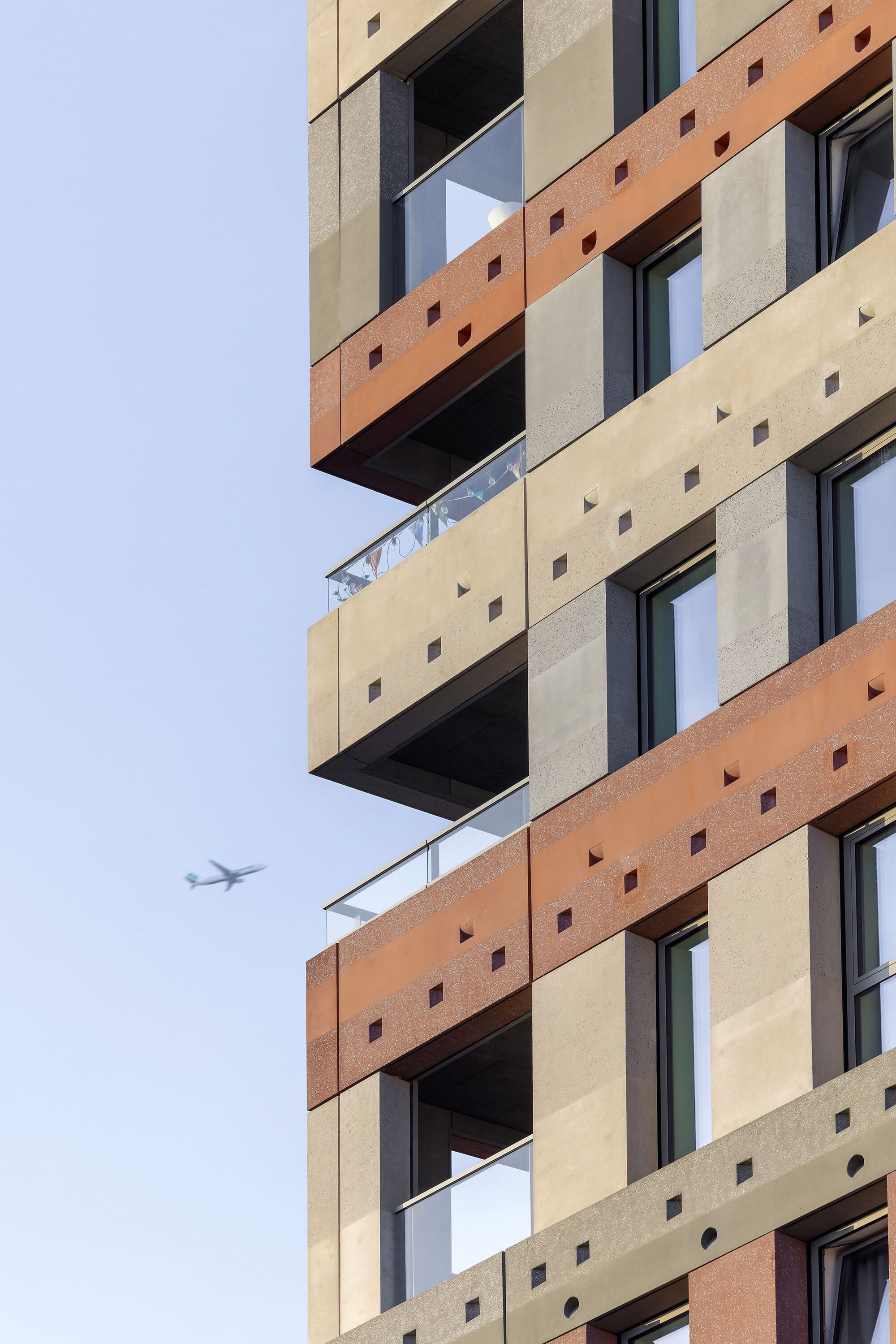 Gallery of VERTICAL Building / NL Architects + Space Encounters ...