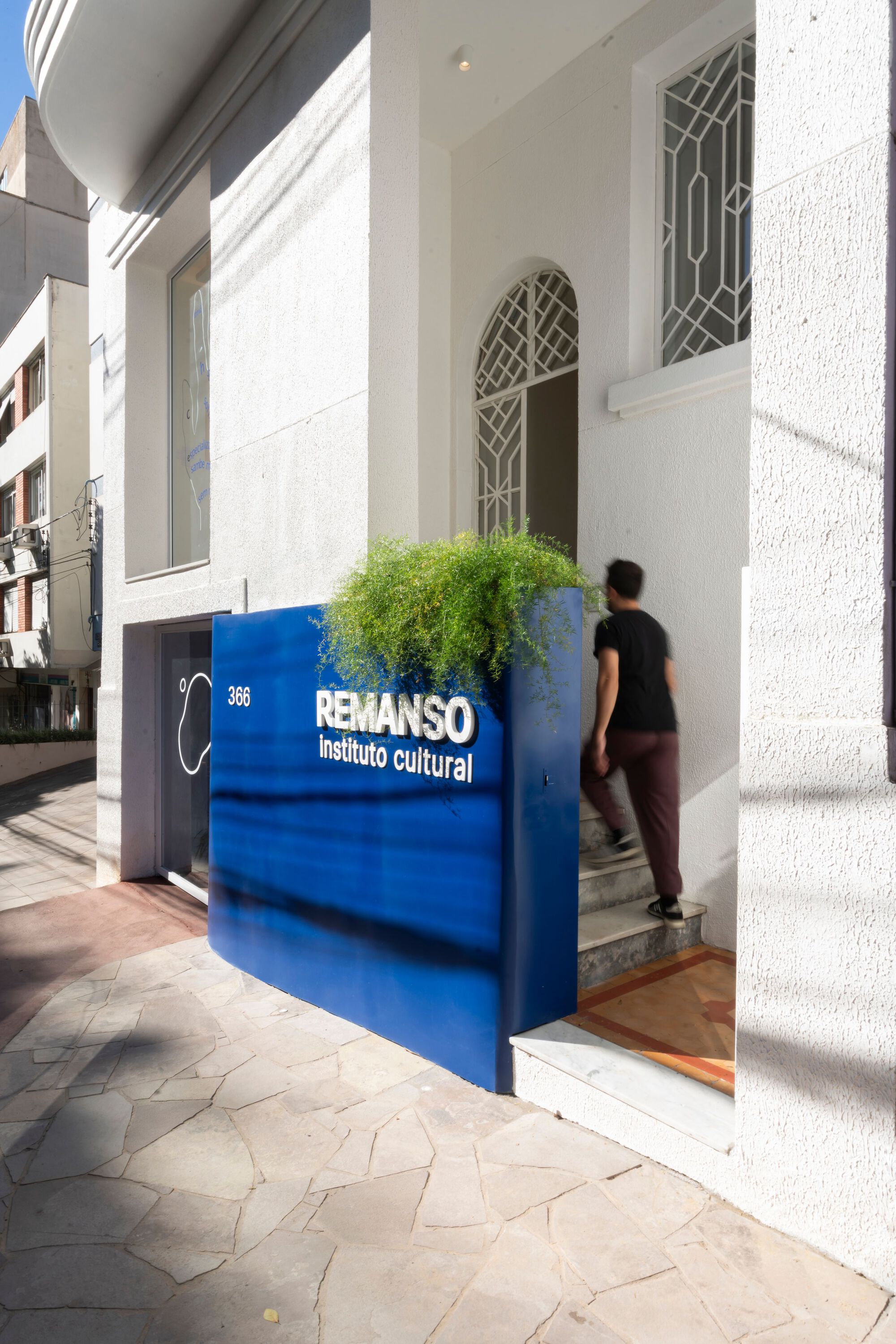 Gallery of Remanso Cultural Institute / Ultra - 9