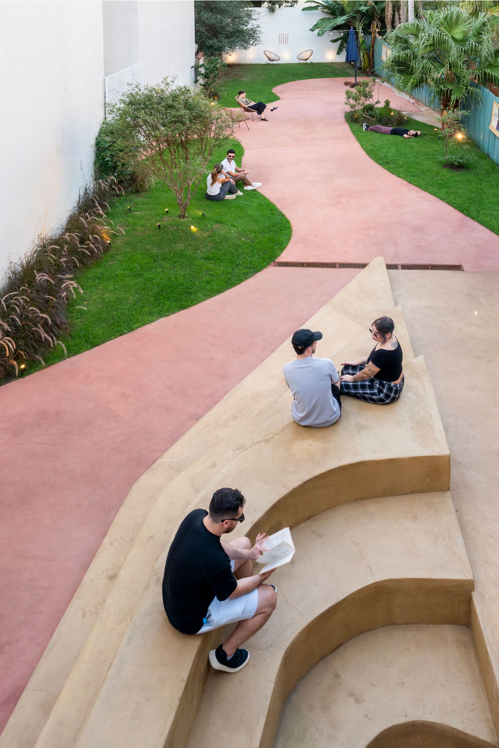 Gallery of Remanso Cultural Institute / Ultra - 24
