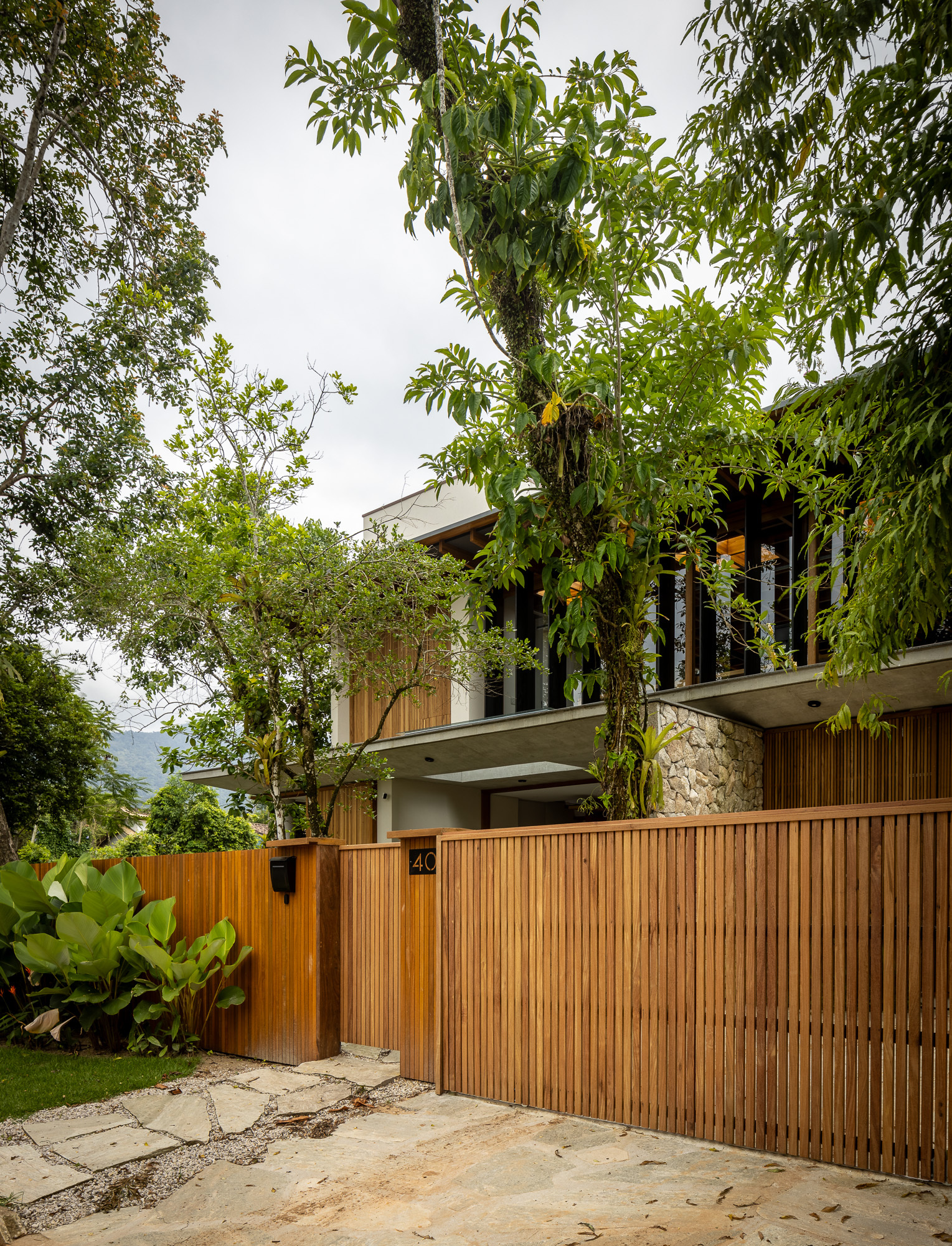 Gallery of PCW Residence / Pitta Arquitetura - 6