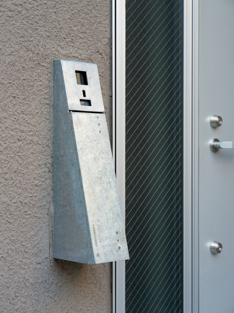 Gallery of Small House on a Corner Lot / KOMINORU Design - 17