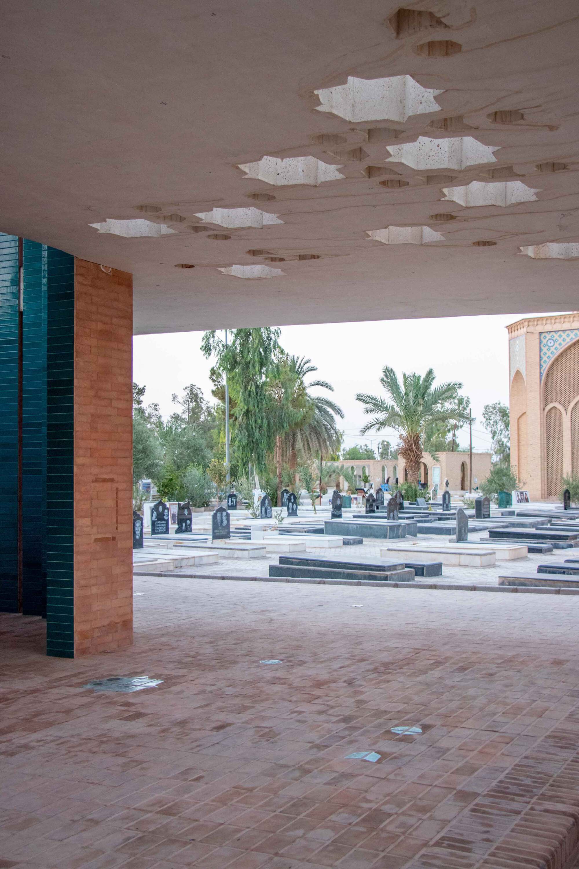 Gallery of Shafagh Tomb / 35-51 ARCHITECTURE Office - 13