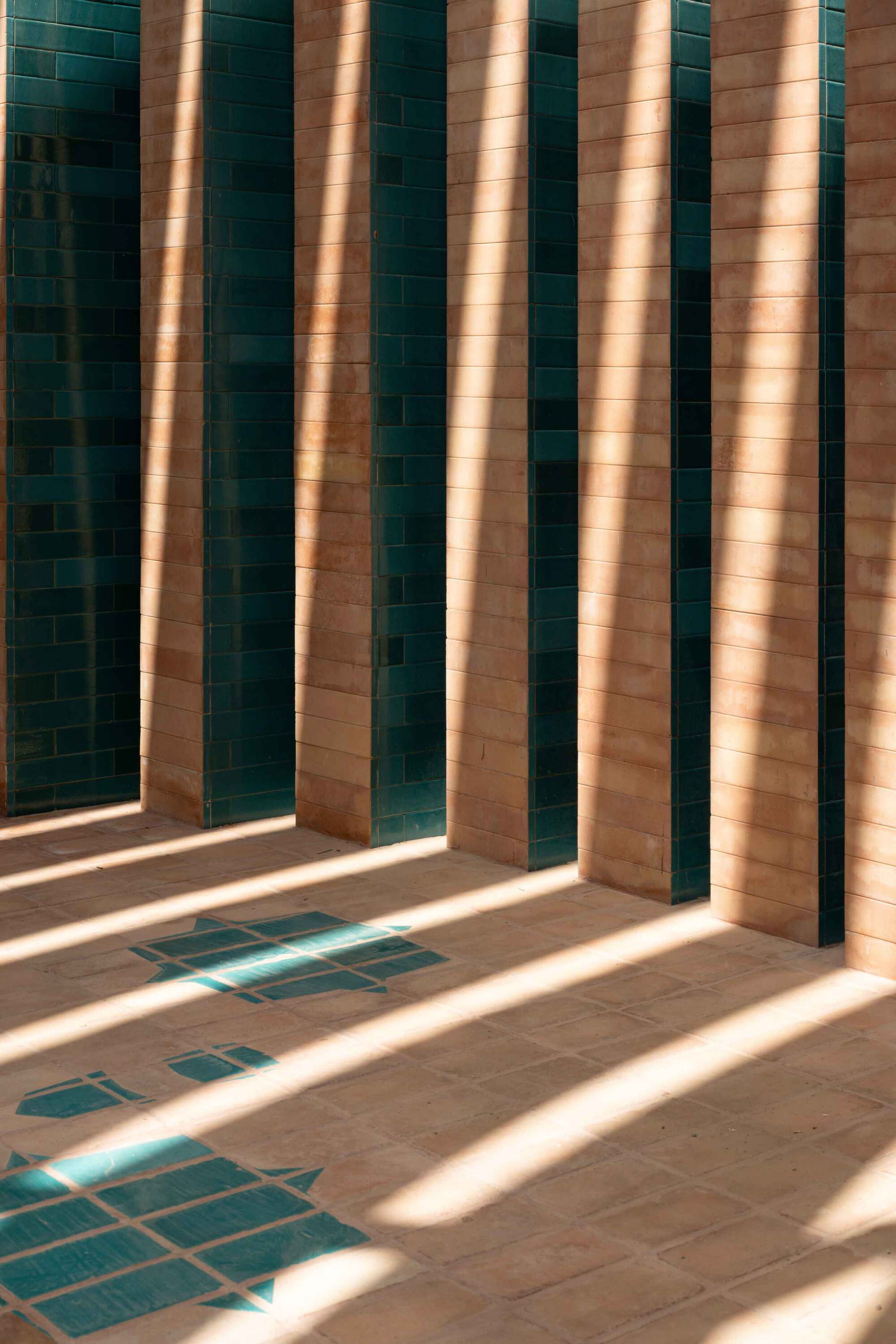 Gallery of Shafagh Tomb / 35-51 ARCHITECTURE Office - 23