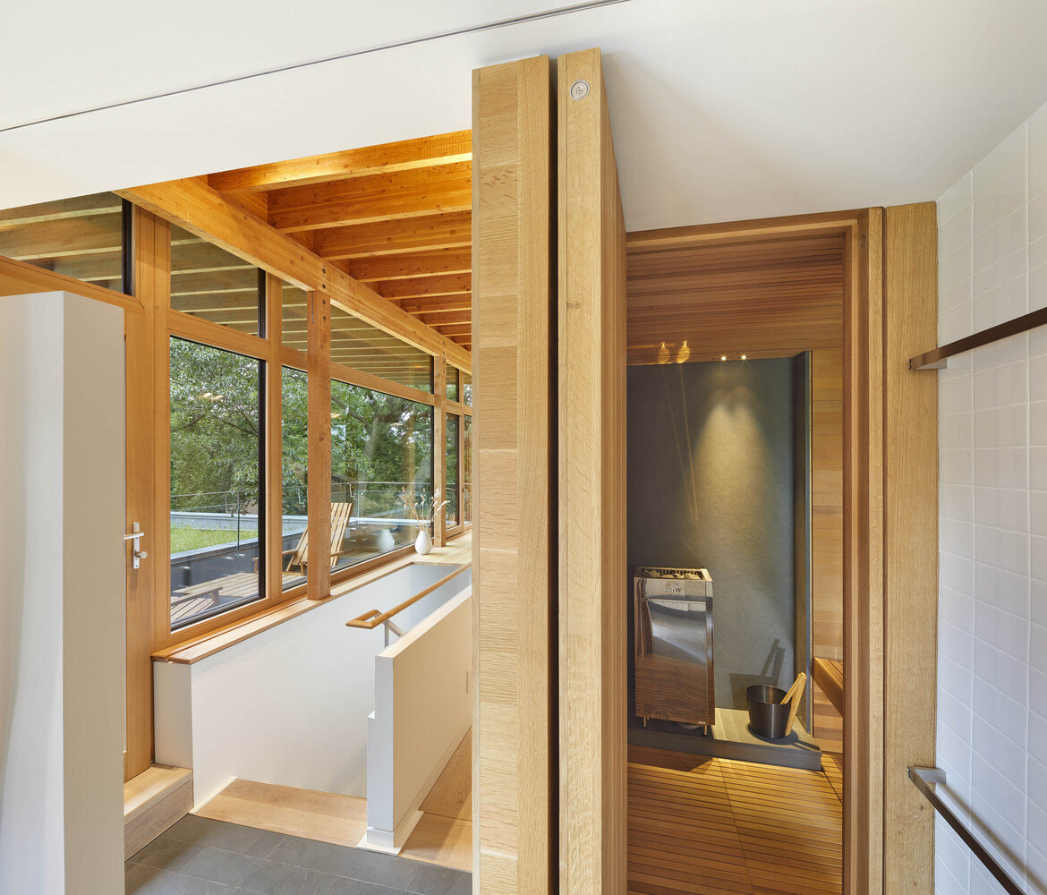 Gallery of House in High Park / Ian MacDonald Architect Inc. - 11