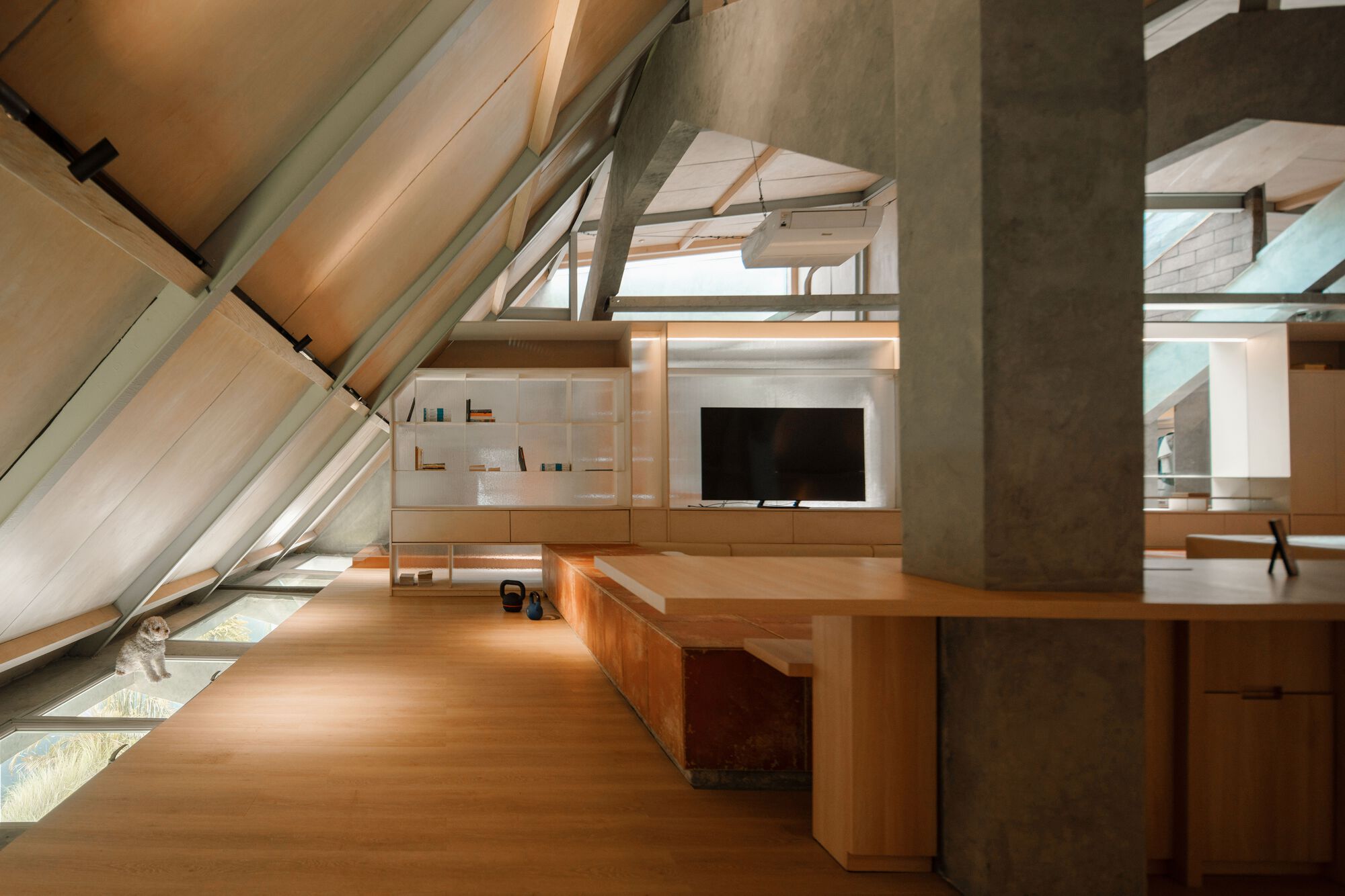Gallery of Attic Above Garden House / RAD+ar (Research Artistic Design ...