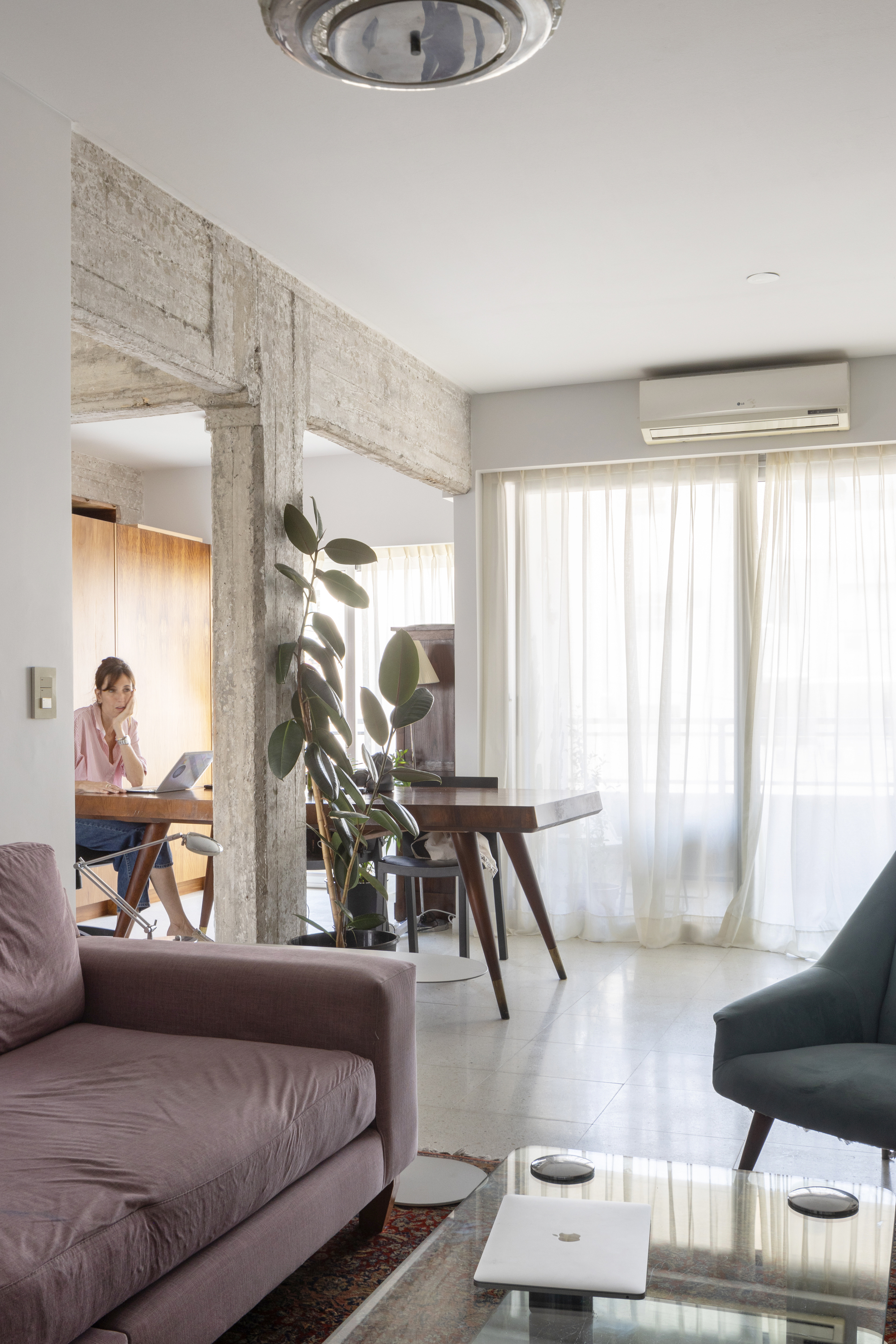 Gallery of Renovation of Sofia's apartment / Pedro Ignacio Yáñez + Carolina Recondo - 18