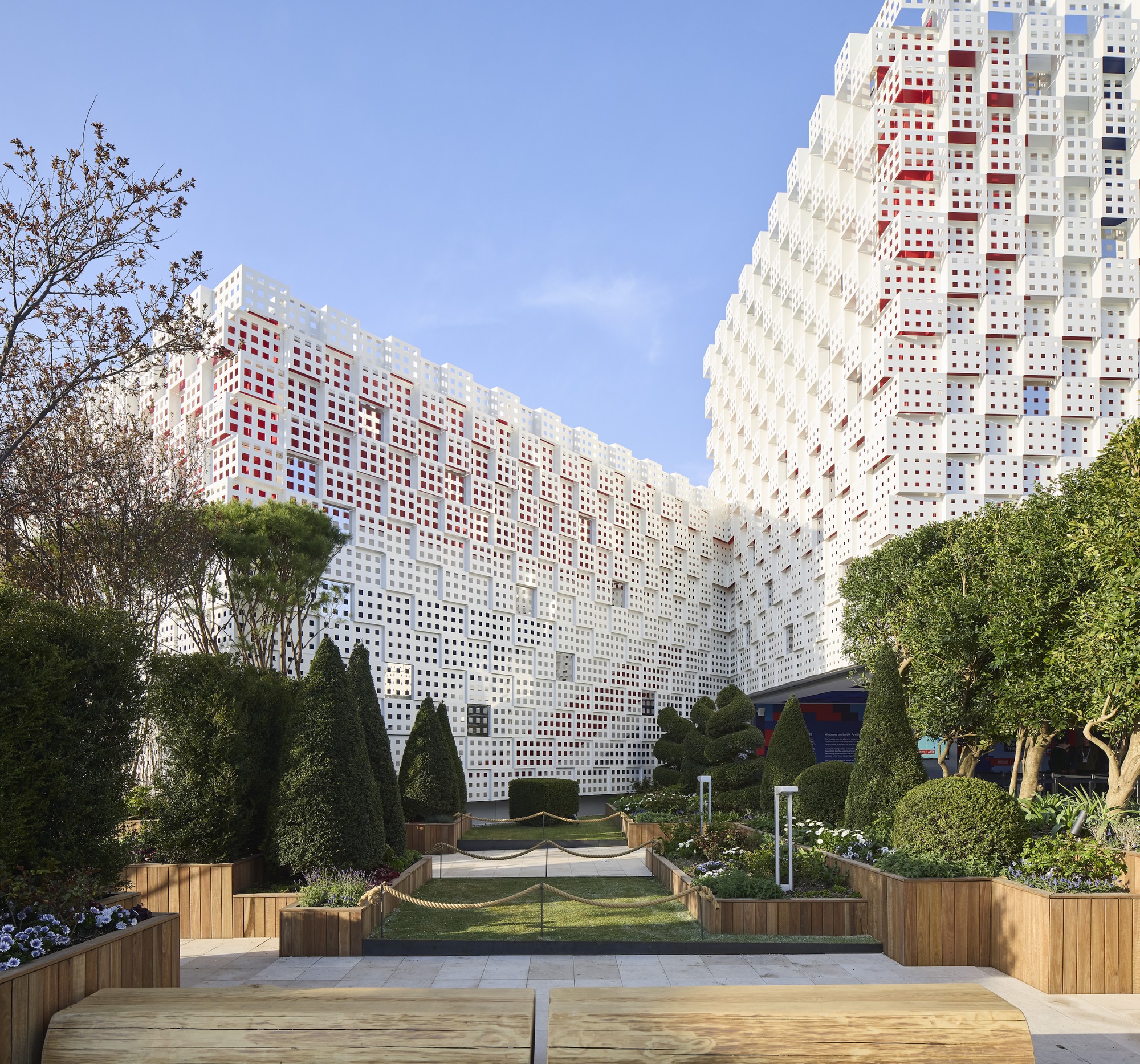 Gallery of UK Pavilion at Expo 2025 Osaka / WOO Architects - 9