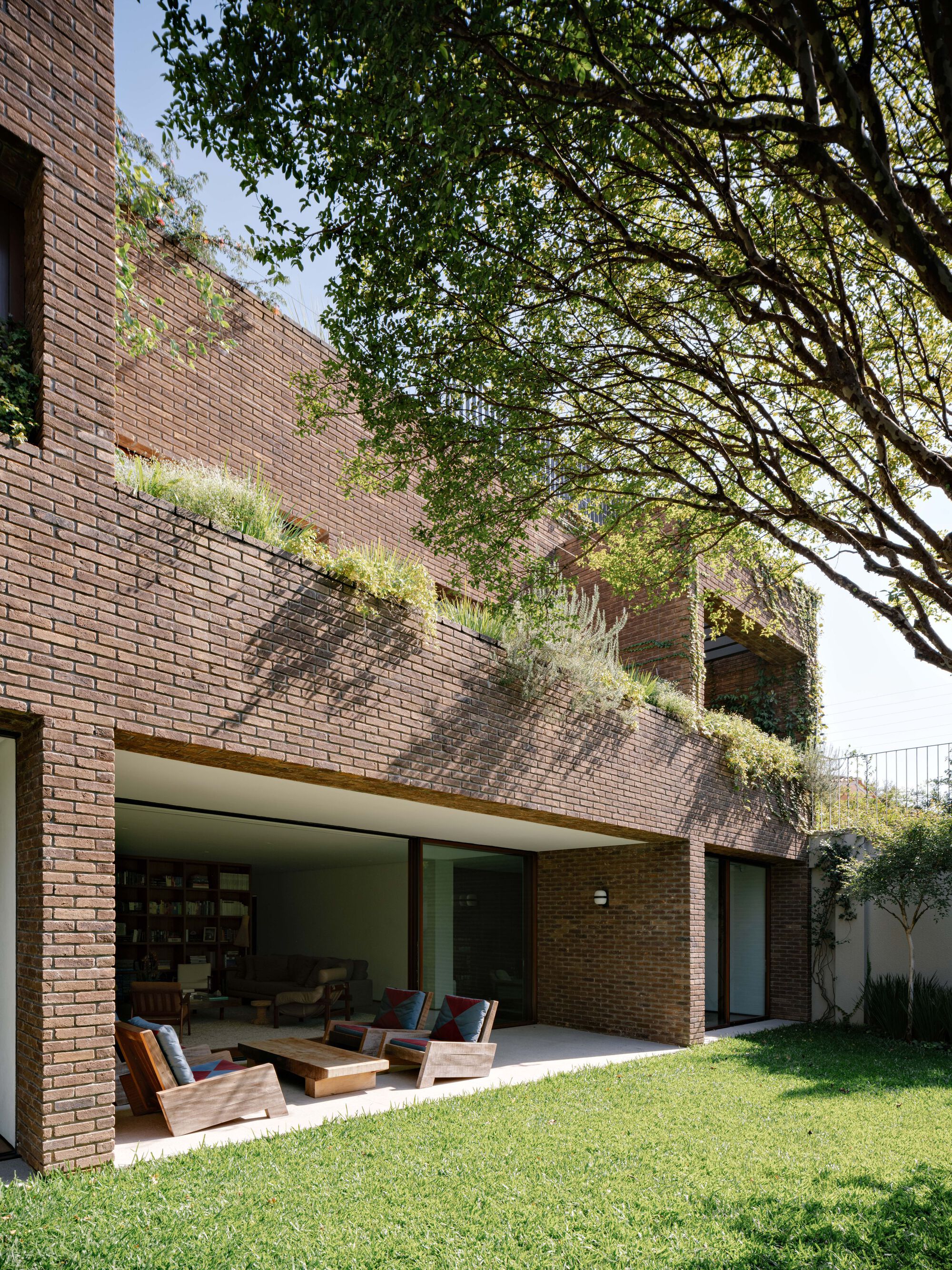 Gallery of Ibsen House / Felipe Hess Arquitetos - 9