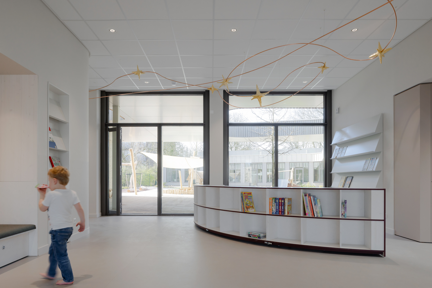 Gallery of Primary School Lux / EVA architecten - 9